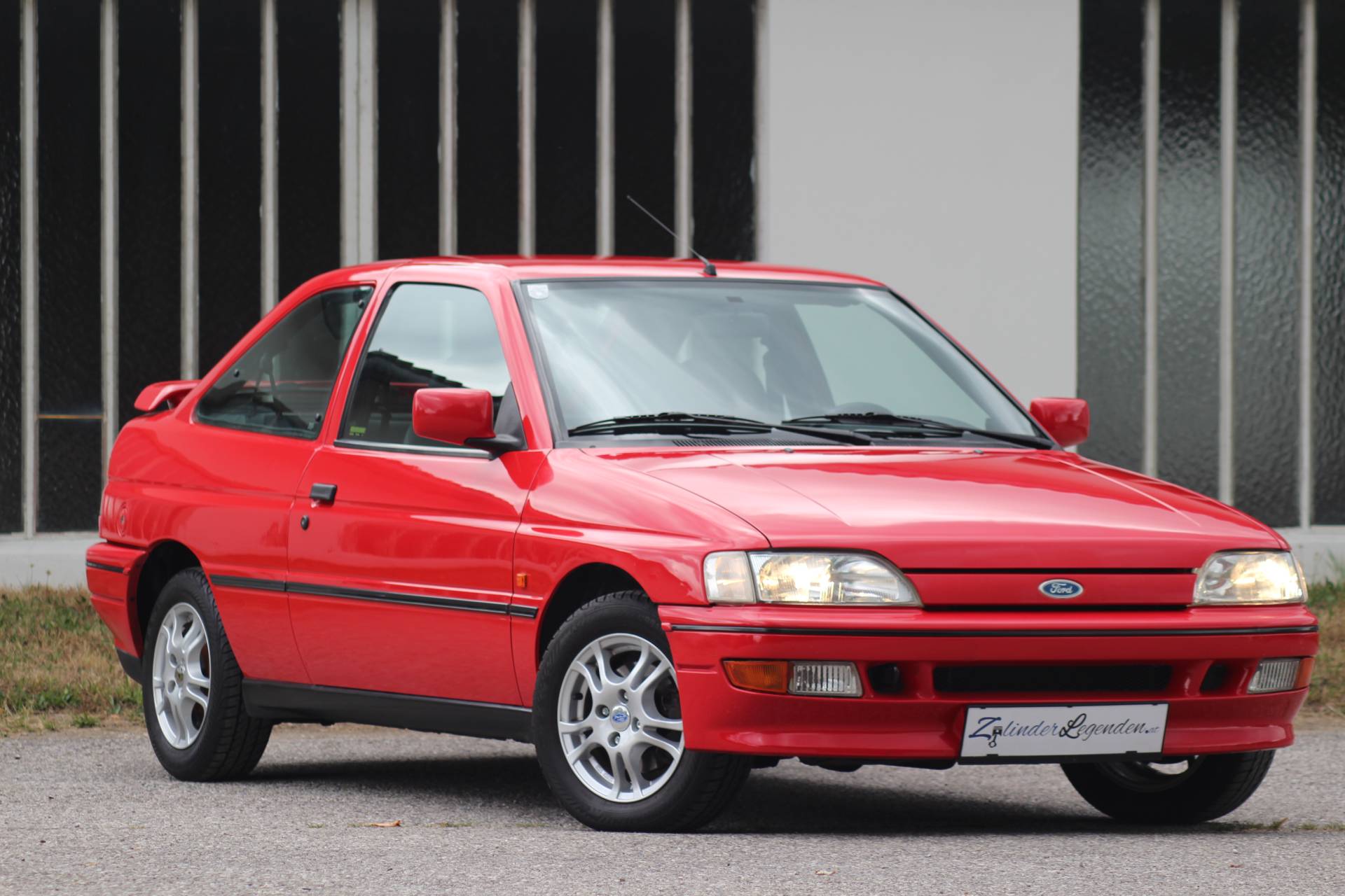 For Sale: Ford Escort XR3i (1992) offered for £7,711