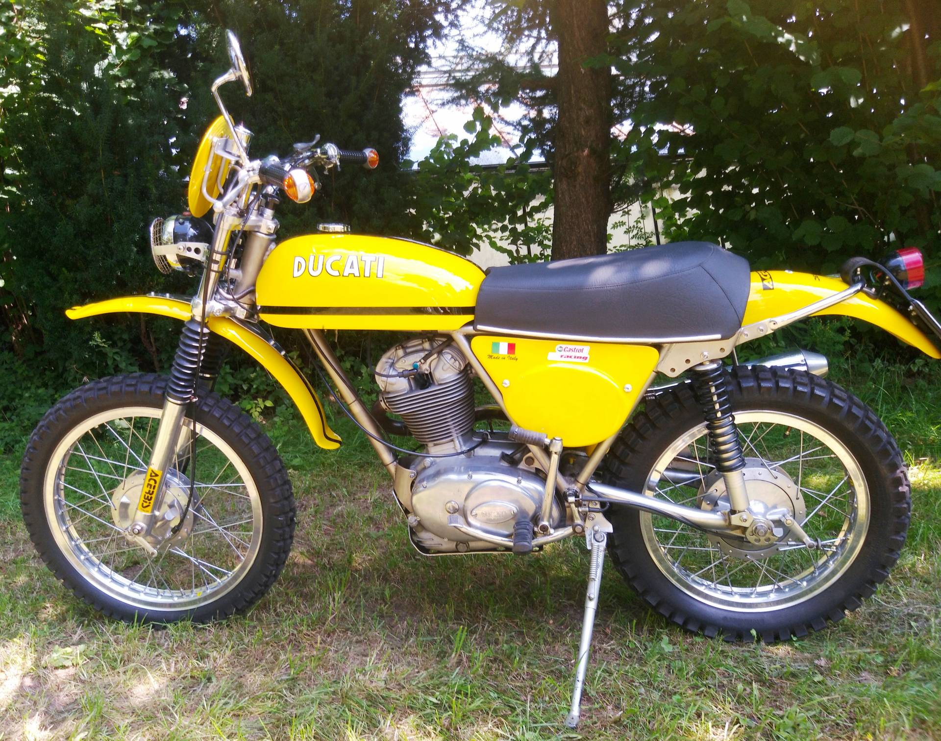 For Sale: Ducati 450 R/T (1972) offered for GBP 12,494