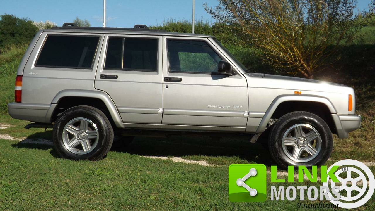 En venta: Jeep Cherokee (2000) offered for 10.500