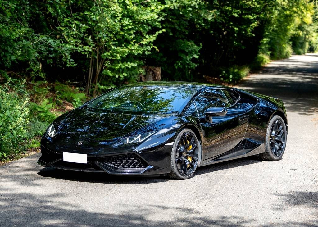 For Sale: Lamborghini Huracán LP 610-4 (2015) offered for Price on request