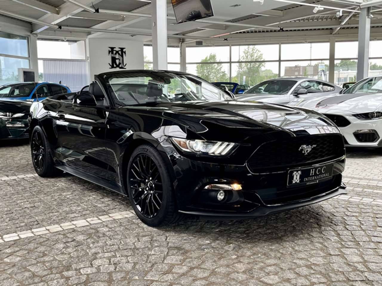 For Sale: Ford Mustang 2.3 Ecoboost (2017) offered for GBP 33,030