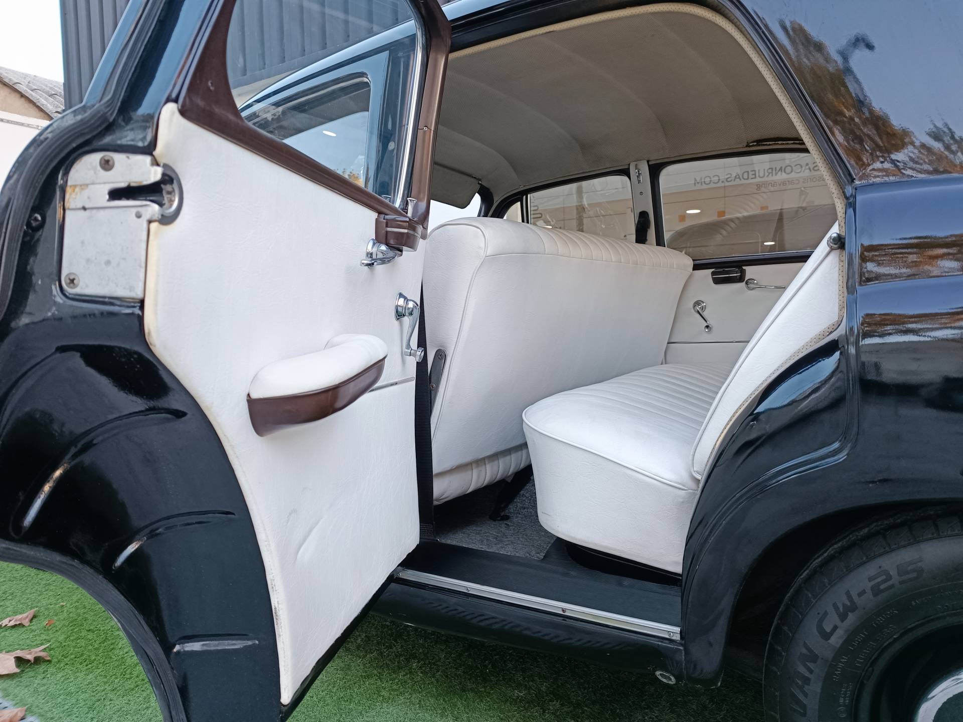 En Venta: Mercedes-Benz 180 DC (1962) ofrecido por 15.500 EUR