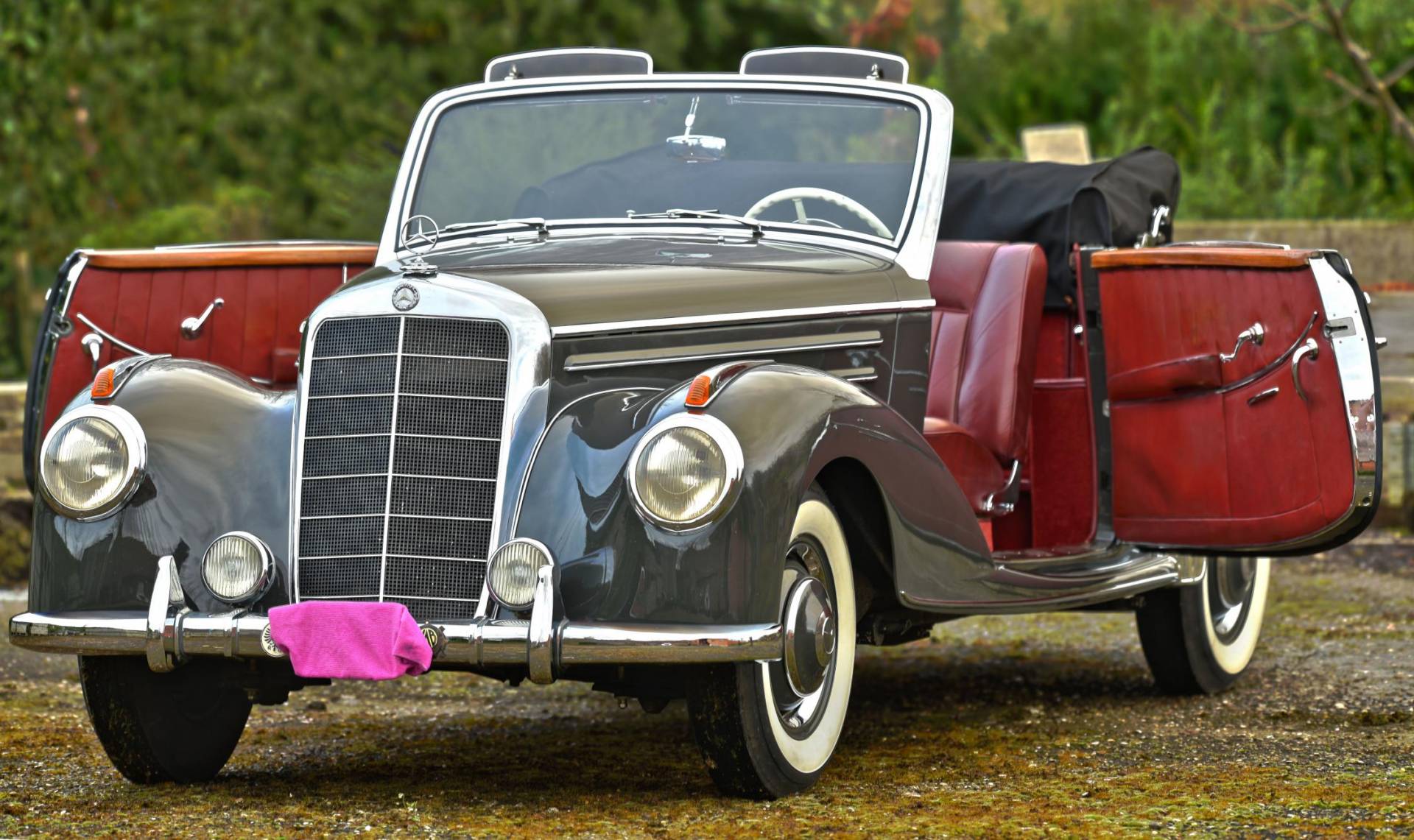 Mercedes-Benz 220 W 187 Oldtimer kaufen - Classic Trader