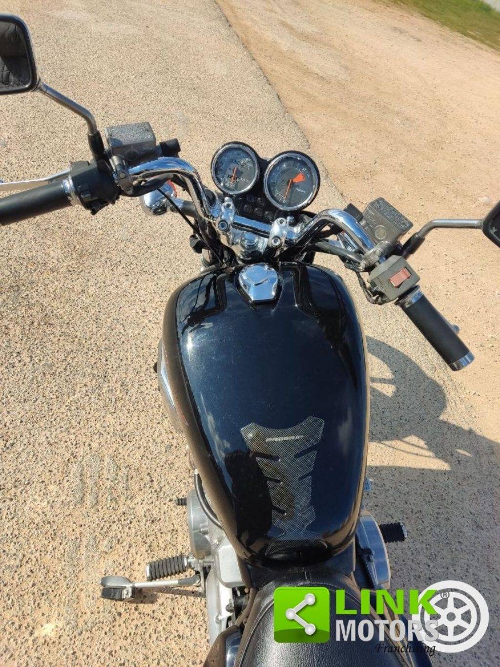 For Sale: Honda VF 700 C (1987) offered for AUD 8,970