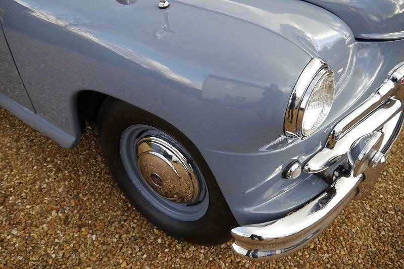 For Sale: Standard Vanguard Phase I (1952) offered for GBP 11,750