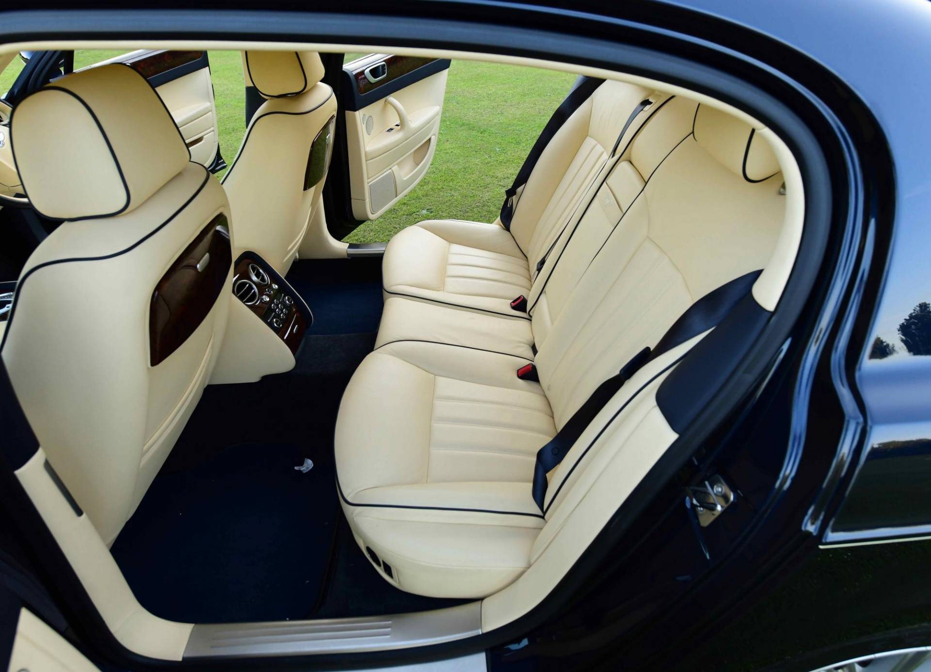 Vintage & Prestige Fine Motor Cars in RM17 6ST Grays (United Kingdom ...