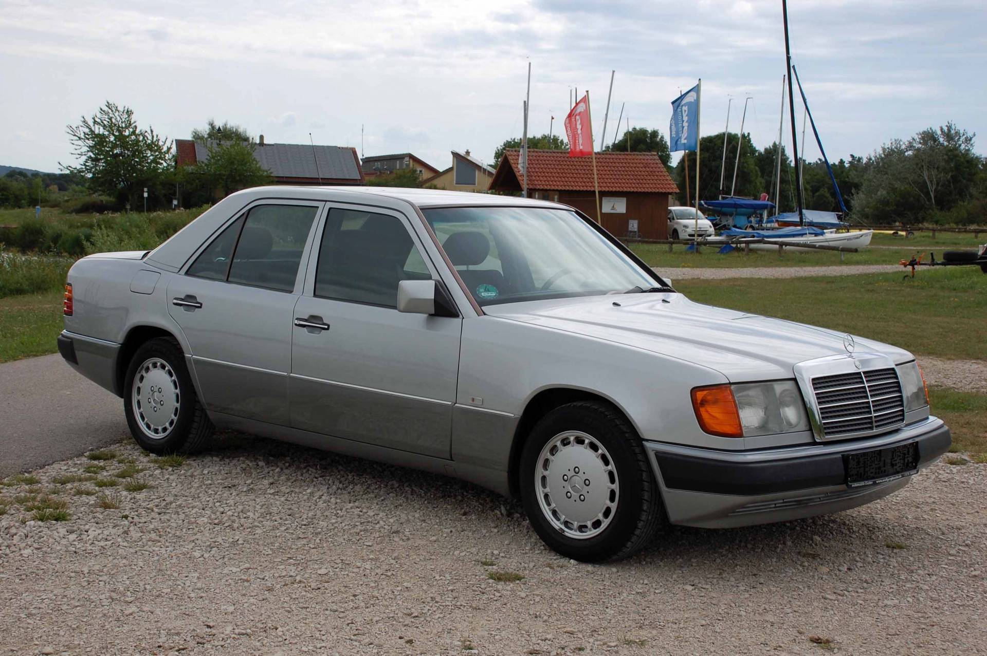 Mercedes-Benz 200 E (1992) für 6.950 EUR kaufen