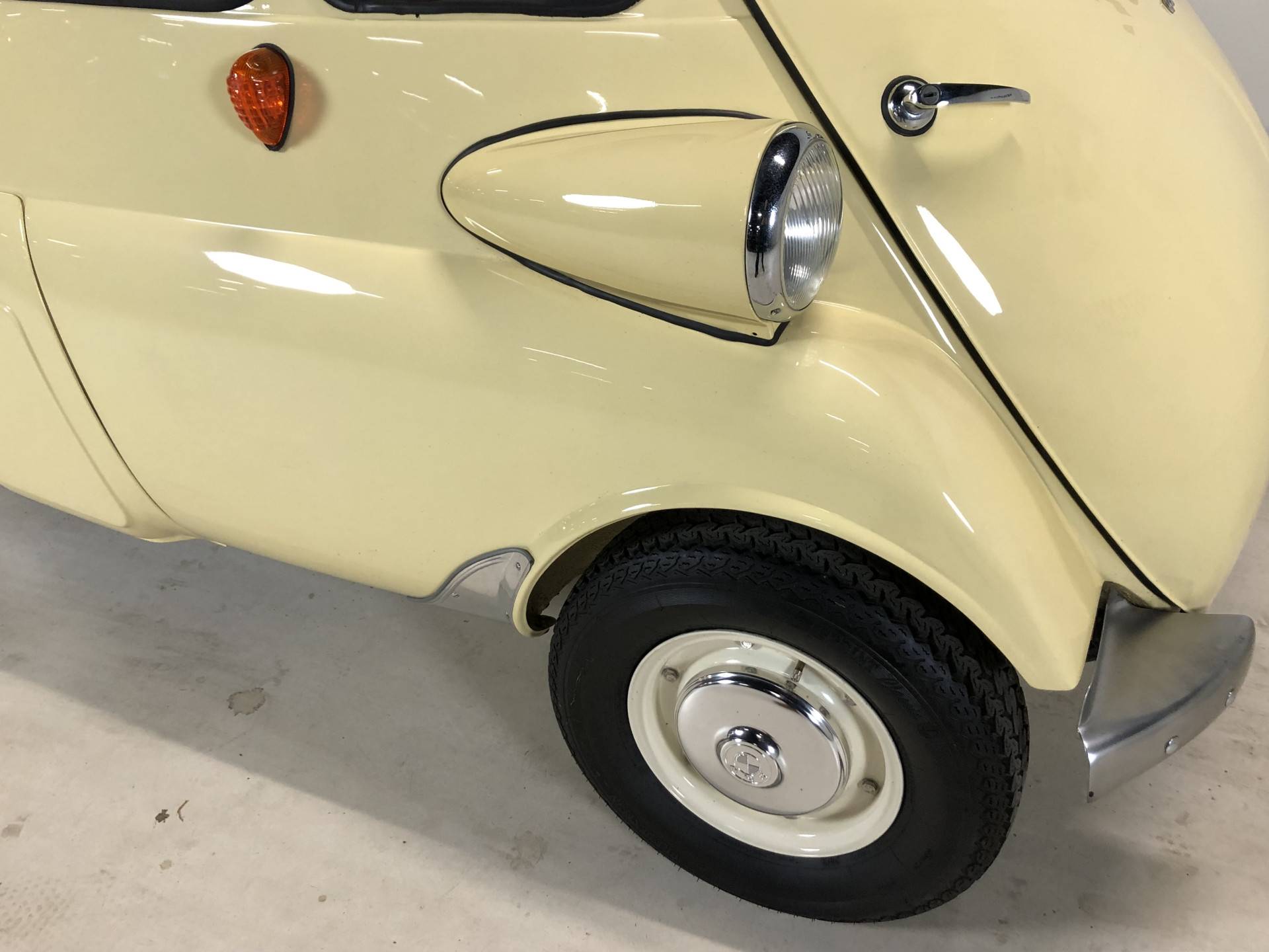 En venta: BMW Isetta 250 (1955) offered for 29.500