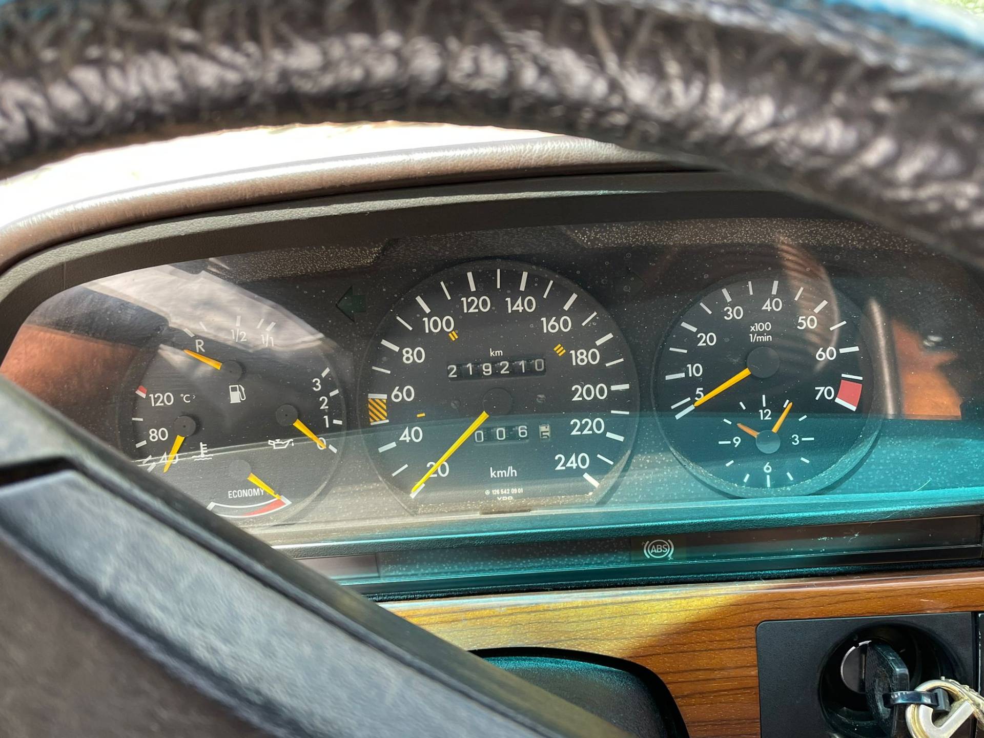 For Sale: Mercedes-Benz 380 SE (1981) offered for £5,122