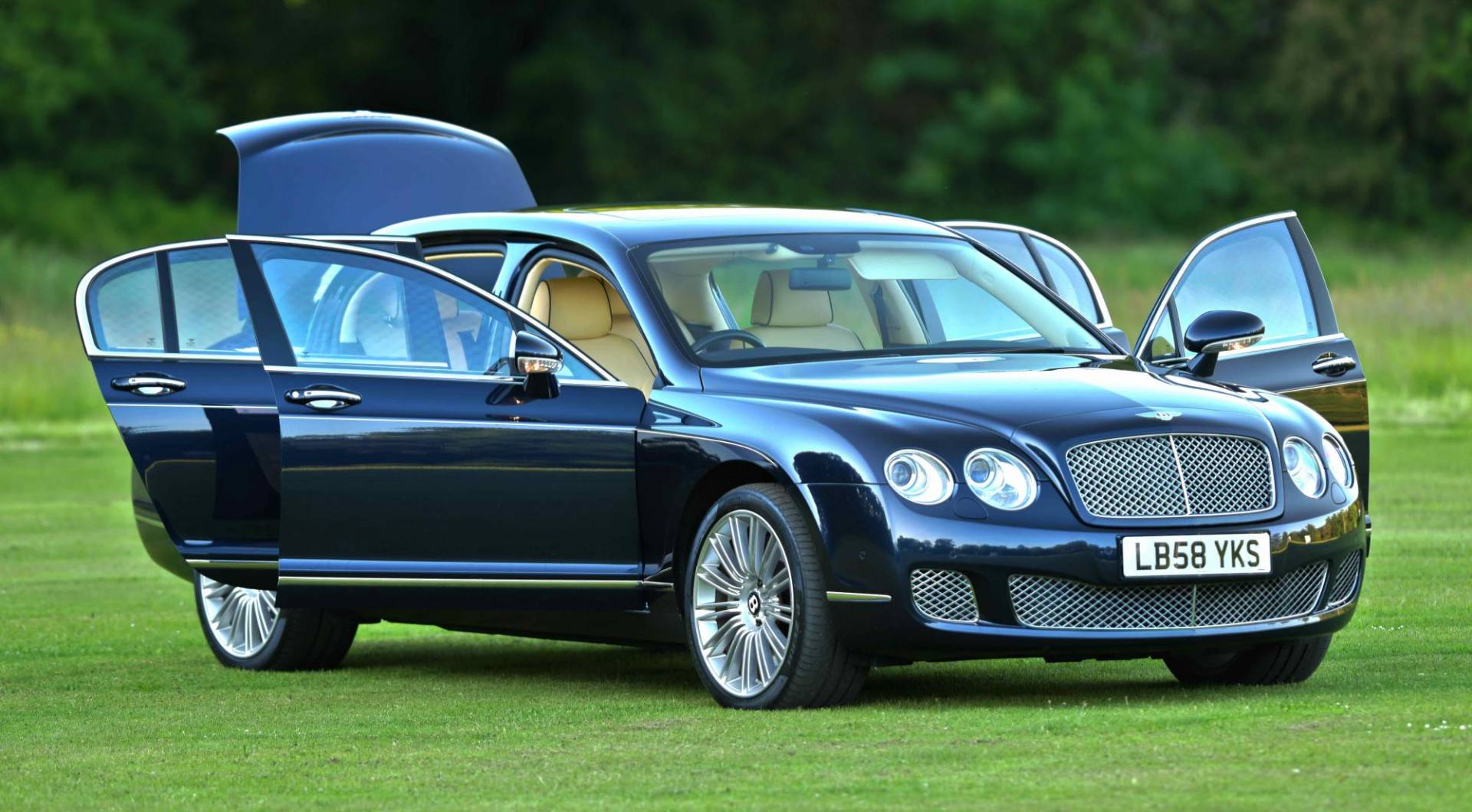 Vintage & Prestige Fine Motor Cars in RM17 6ST Grays (United Kingdom ...