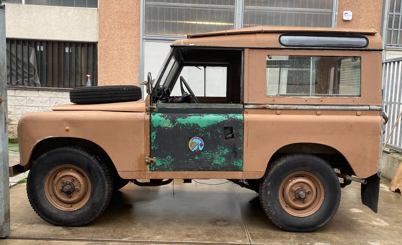 For Sale: Land Rover 88 (1970) offered for GBP 6,599
