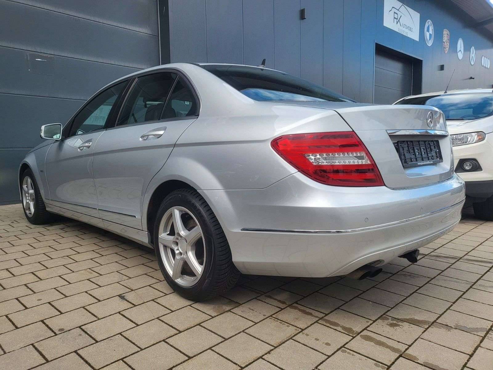 Mercedes Benz C 180 Cgi Blueefficiency 2011