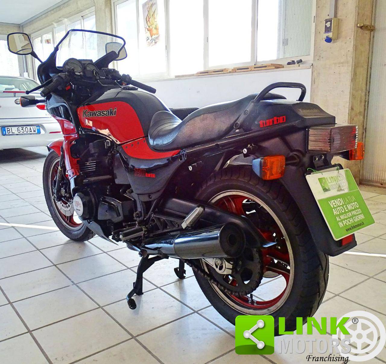 Kawasaki GPz 750 (1988) in vendita a 8.500