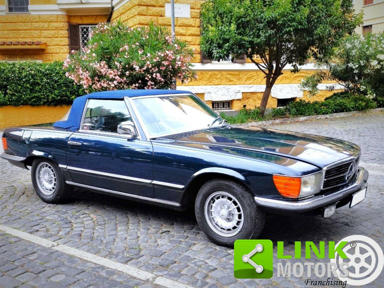 For Sale: Mercedes-Benz 350 SL (1976) offered for €27,400