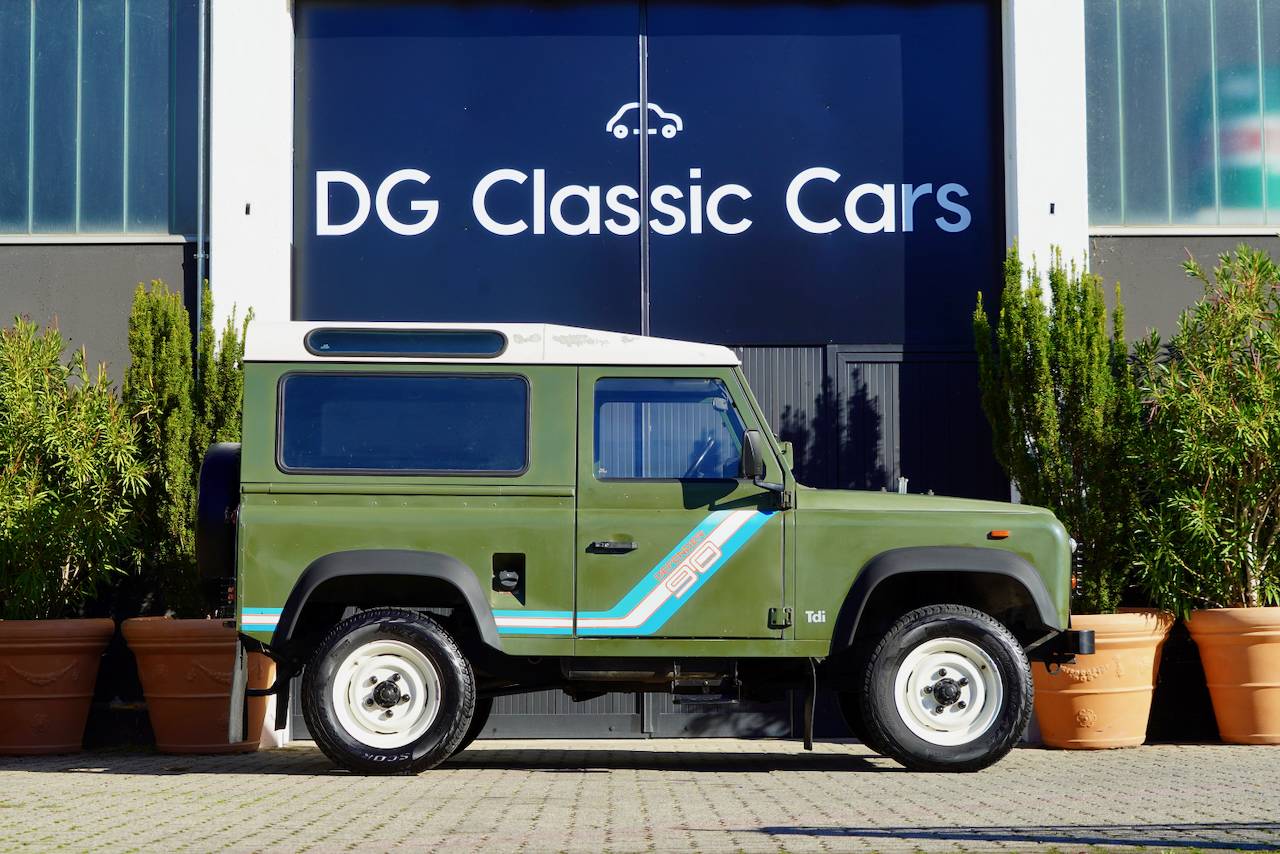 For Sale: Land Rover Defender 90 (1992) offered for £27,917