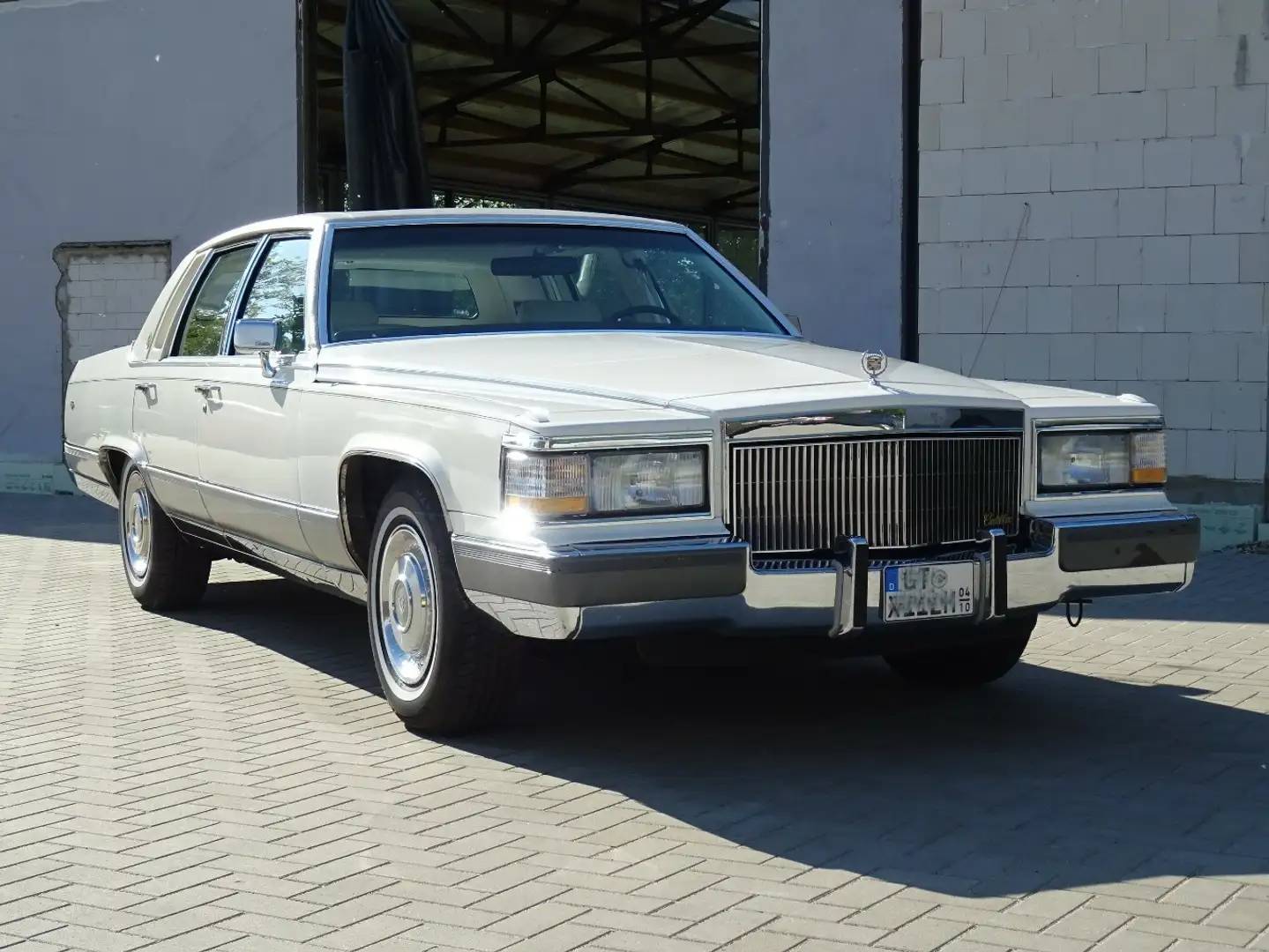 Cadillac Brougham Elegance (1992) in vendita a 18.500