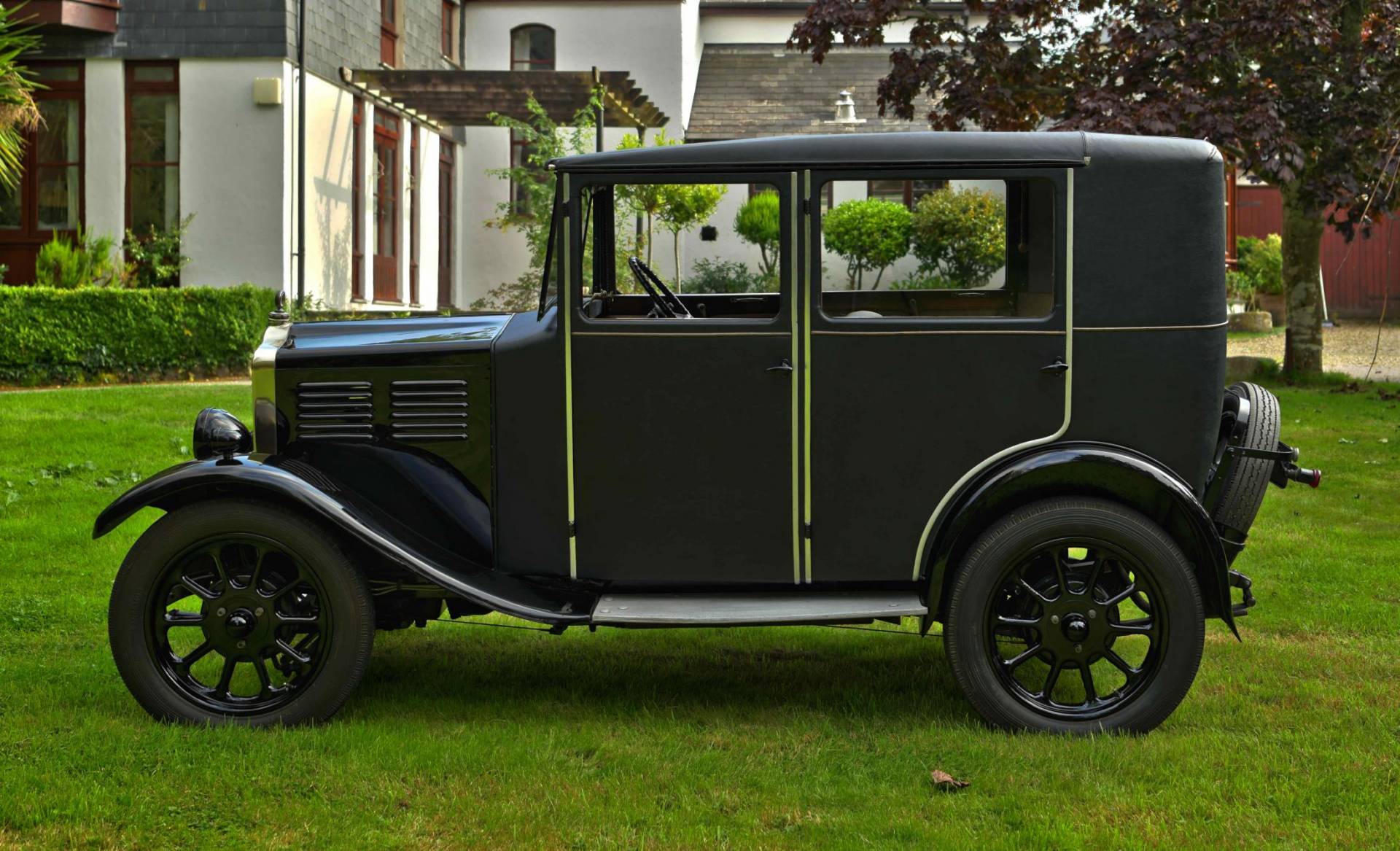 En Venta: Standard Nine (1927) ofrecido por 22.212 EUR