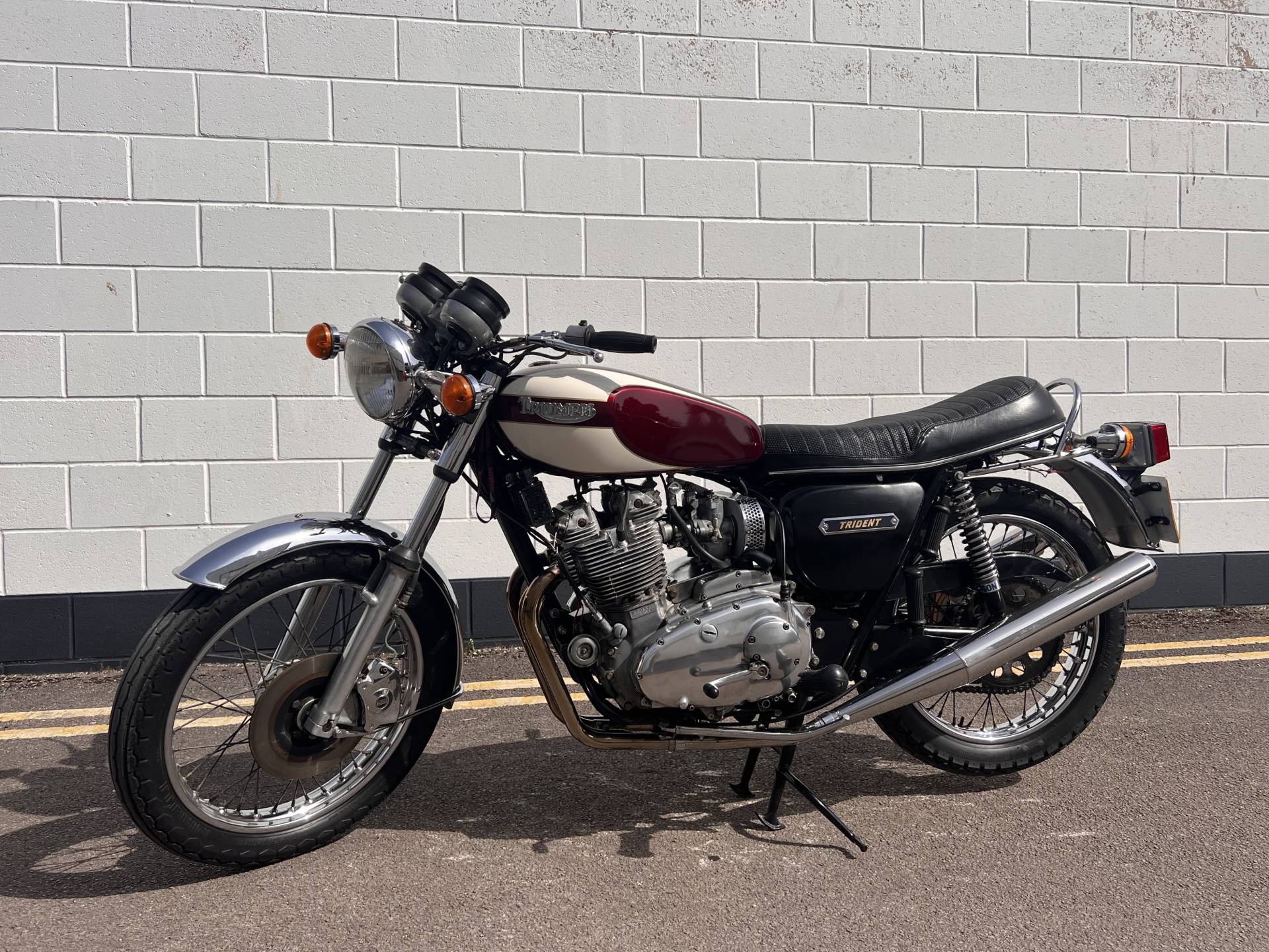 For Sale: Triumph T 160 Trident (1977) offered for $18,414