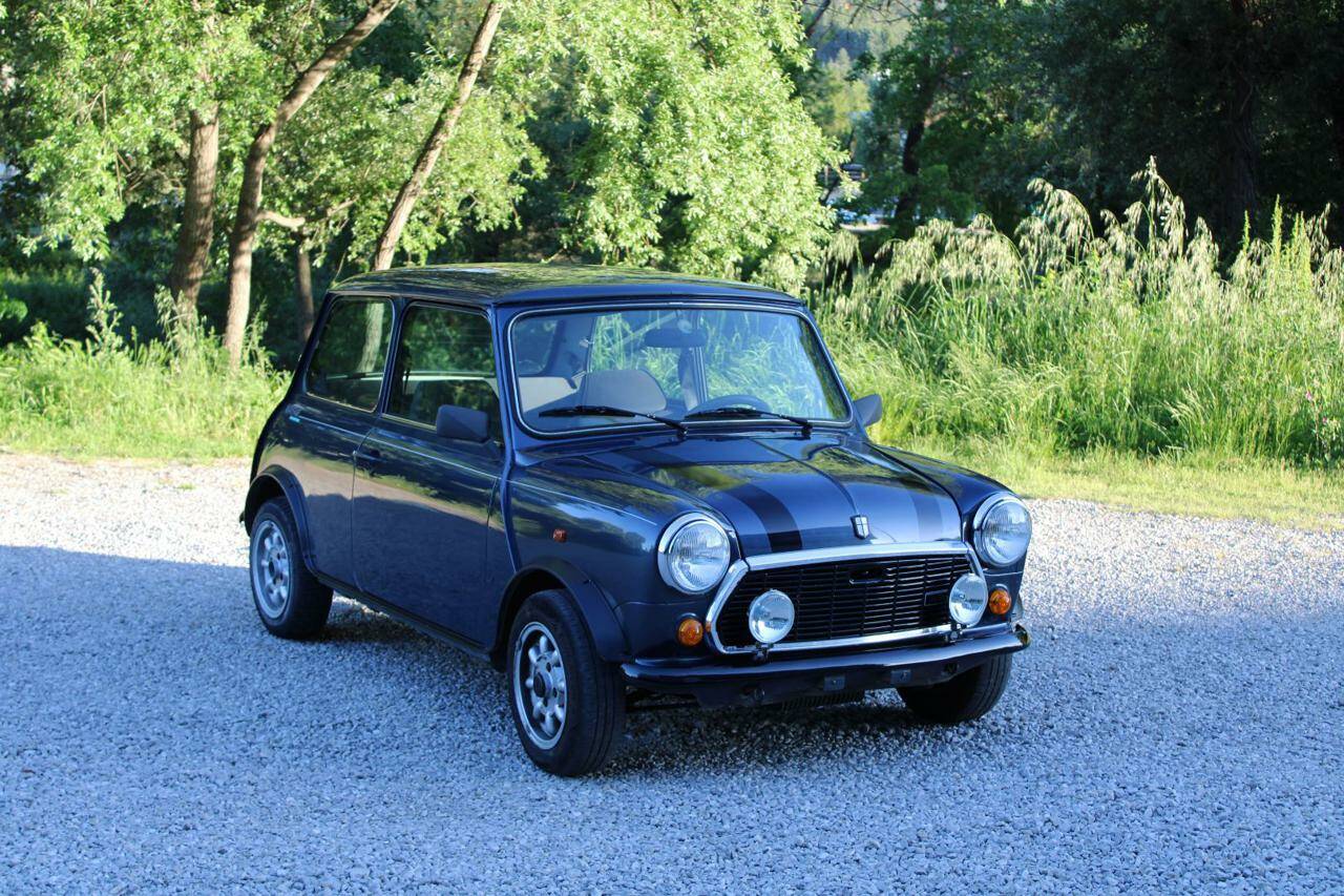 For Sale: Rover Mini Mayfair (1990) offered for €6,600