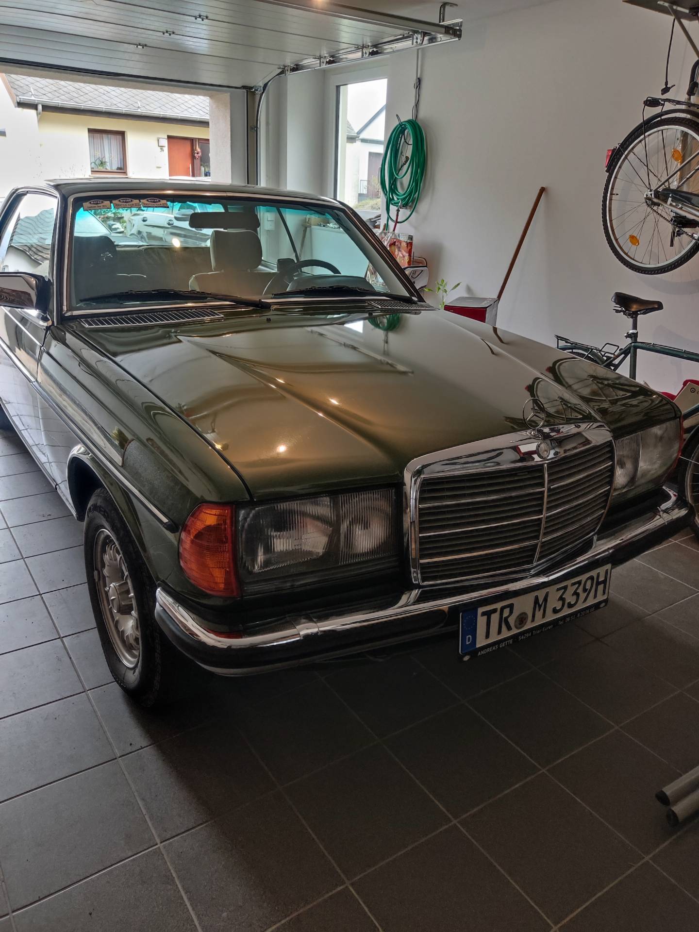 Mercedes-Benz 230 CE (1981) en vente pour 12 850
