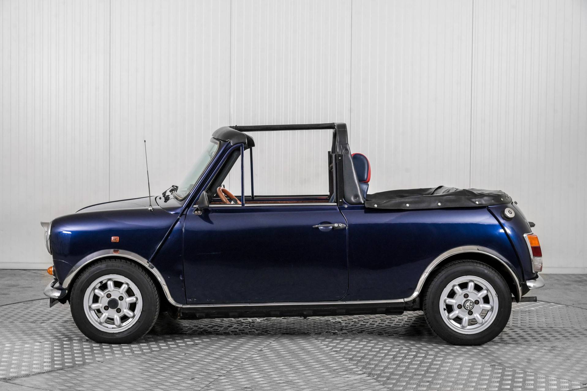 En venta: Mini 1000 (1986) offered for 10.900