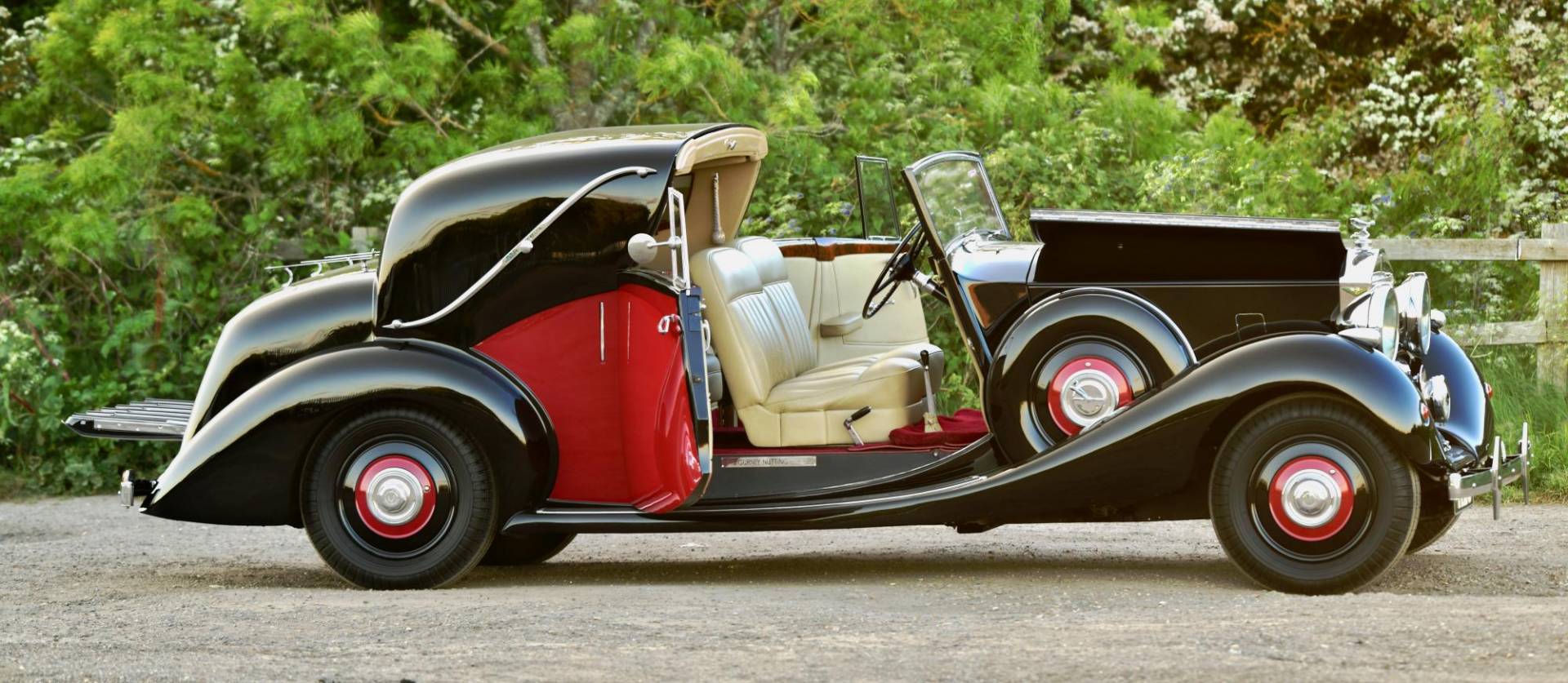 For Sale: Rolls-Royce Wraith (1938) offered for AUD 537,811