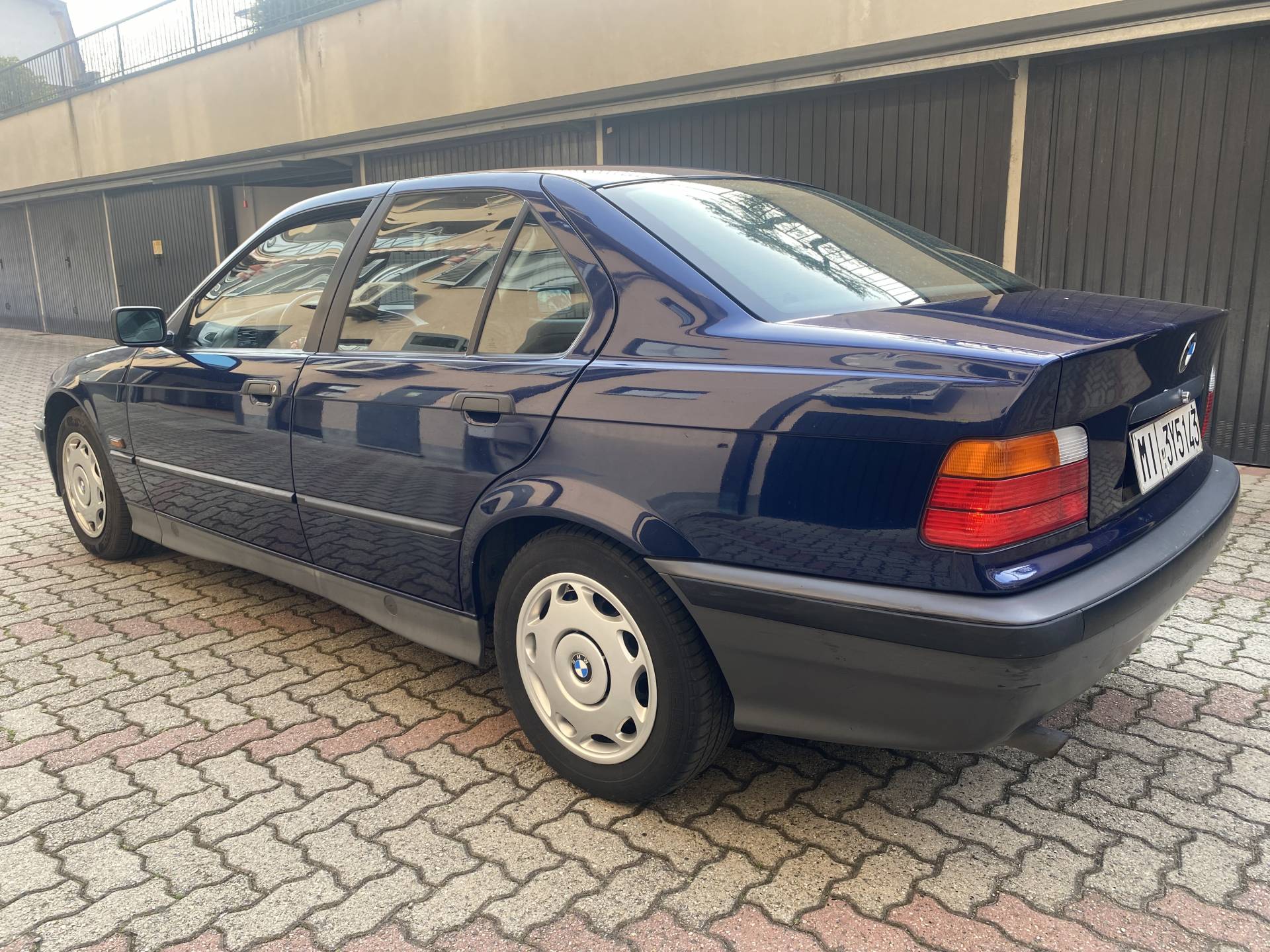 Te koop: BMW 318i (1993) aangeboden voor € 5.300