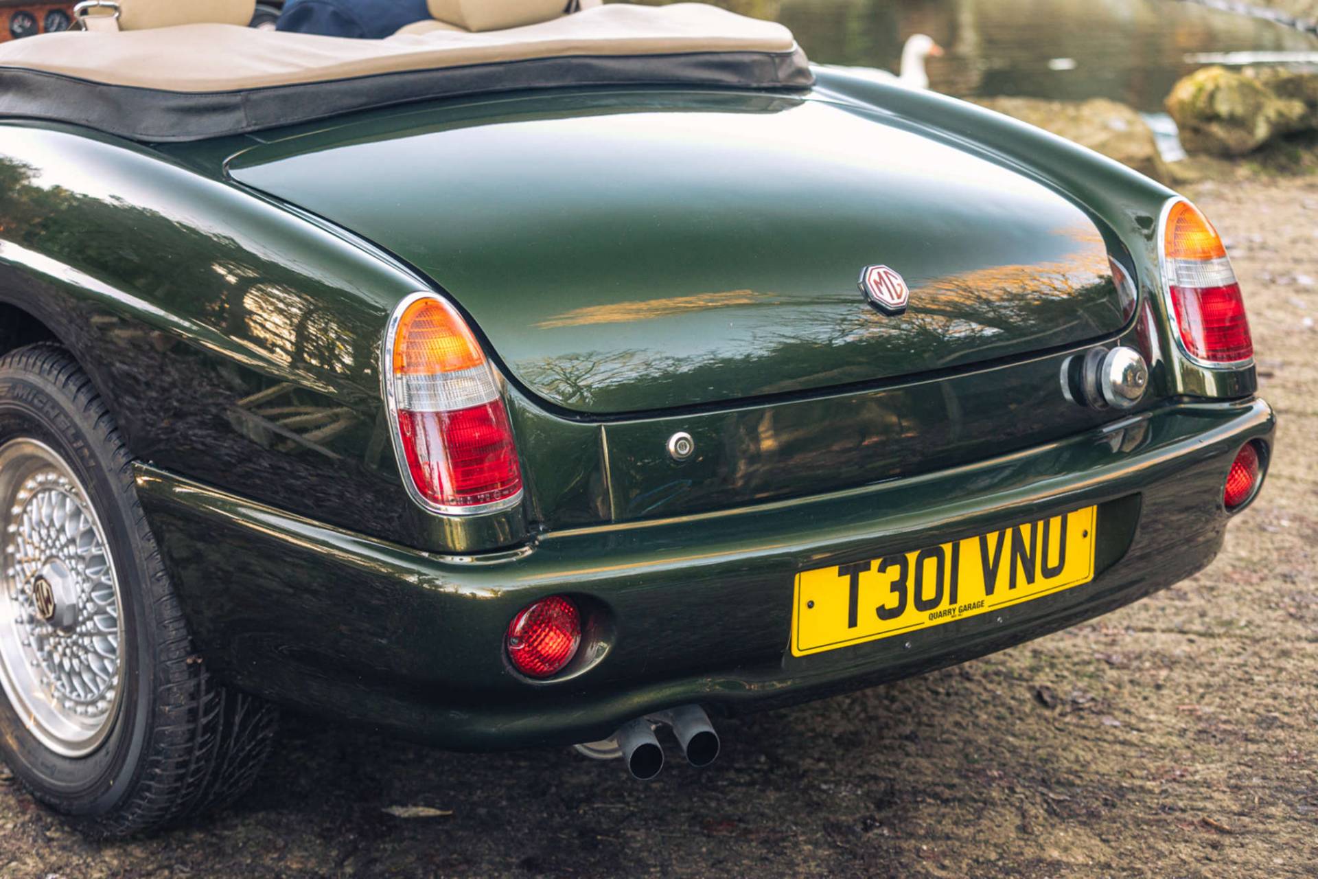 MG RV8 (1999) kopen - Classic Trader