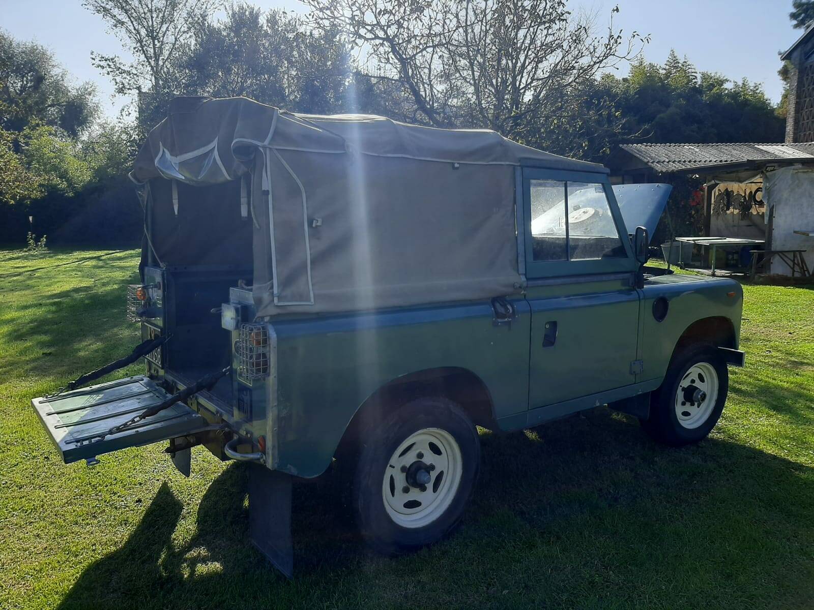 Zu Verkaufen: Land Rover 88 (1975) angeboten für 14.900
