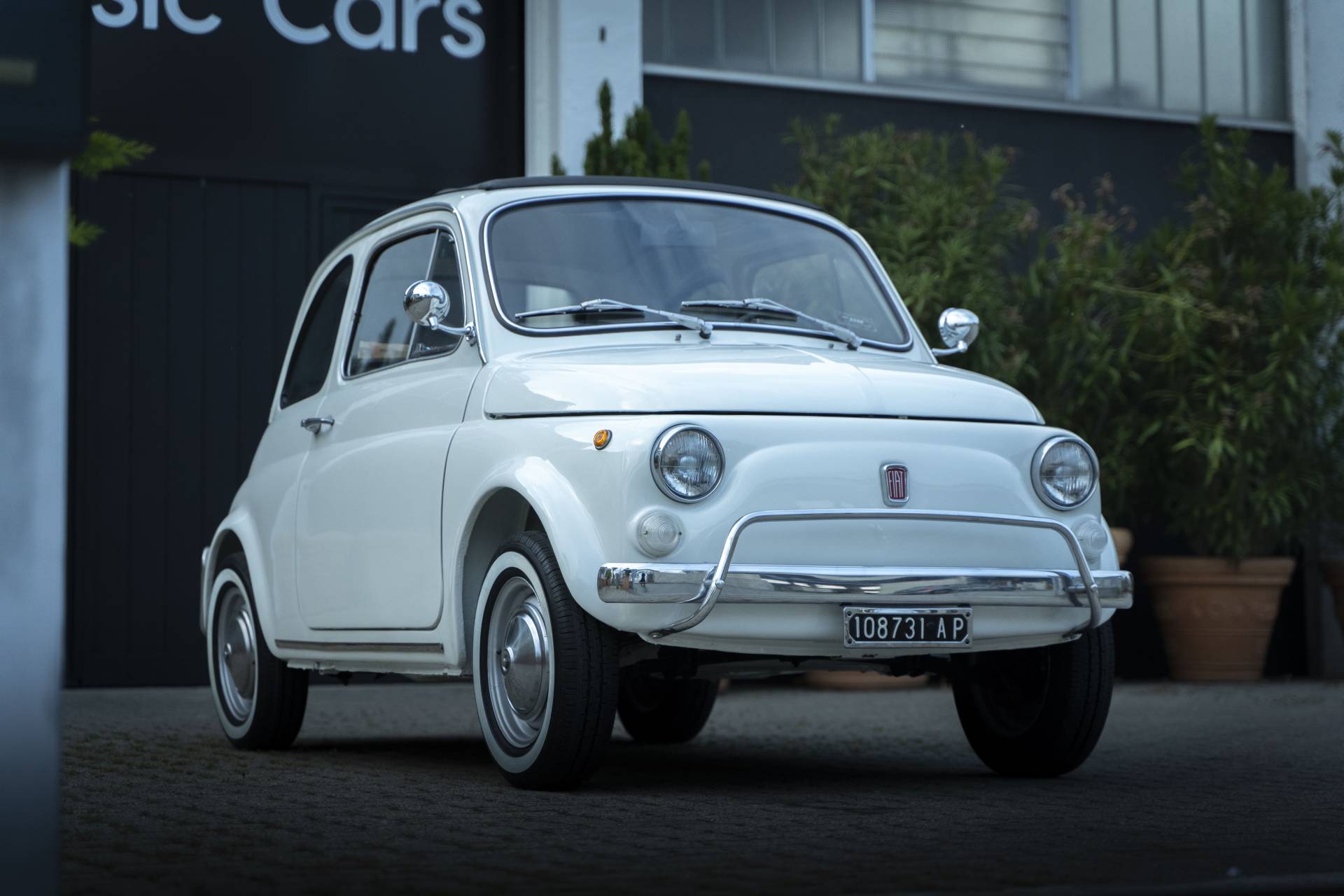 For Sale: FIAT 500 L (1971) offered for £12,873