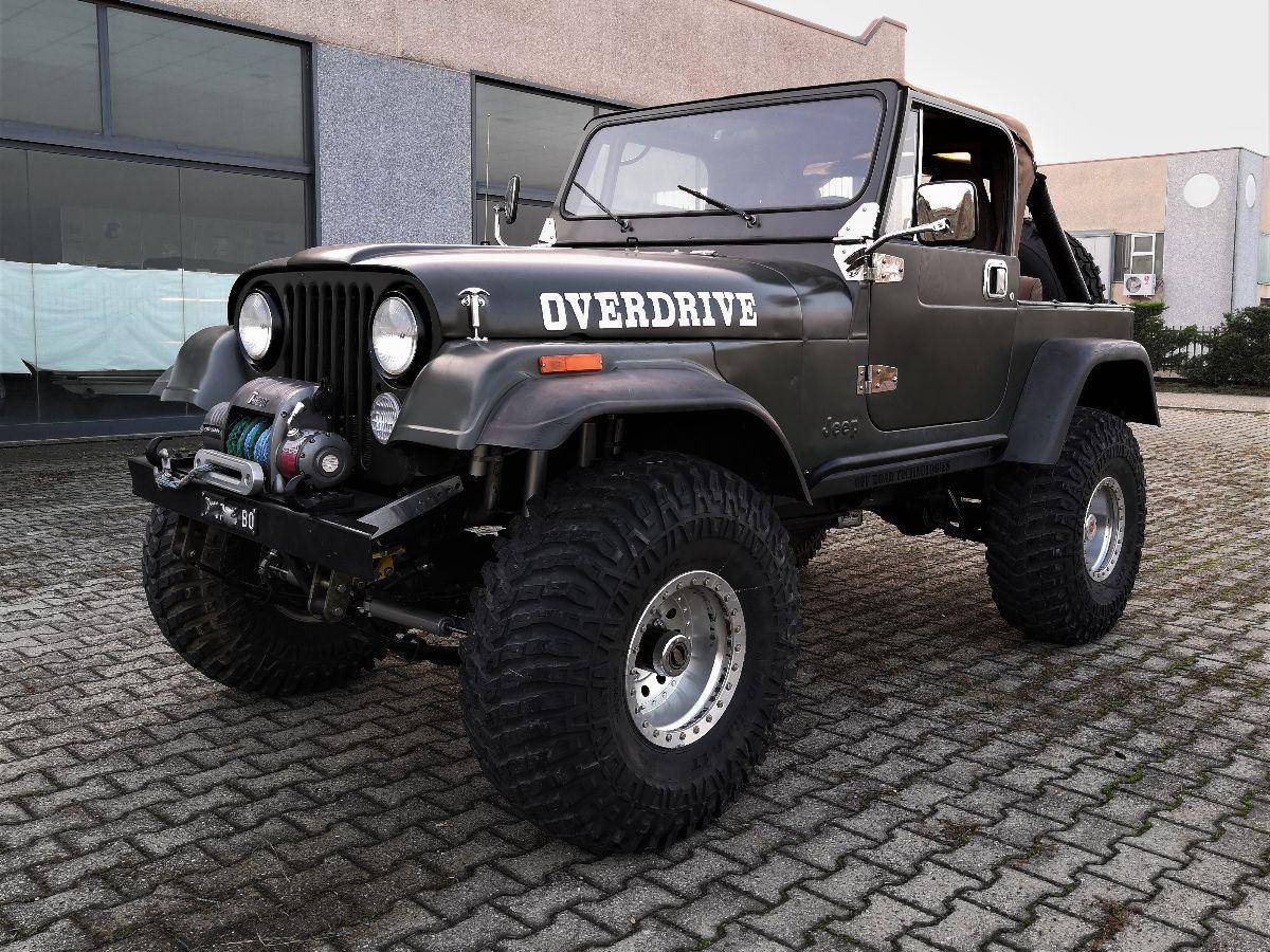 Jeep CJ-7 Geländewagen Oldtimer kaufen - Classic Trader