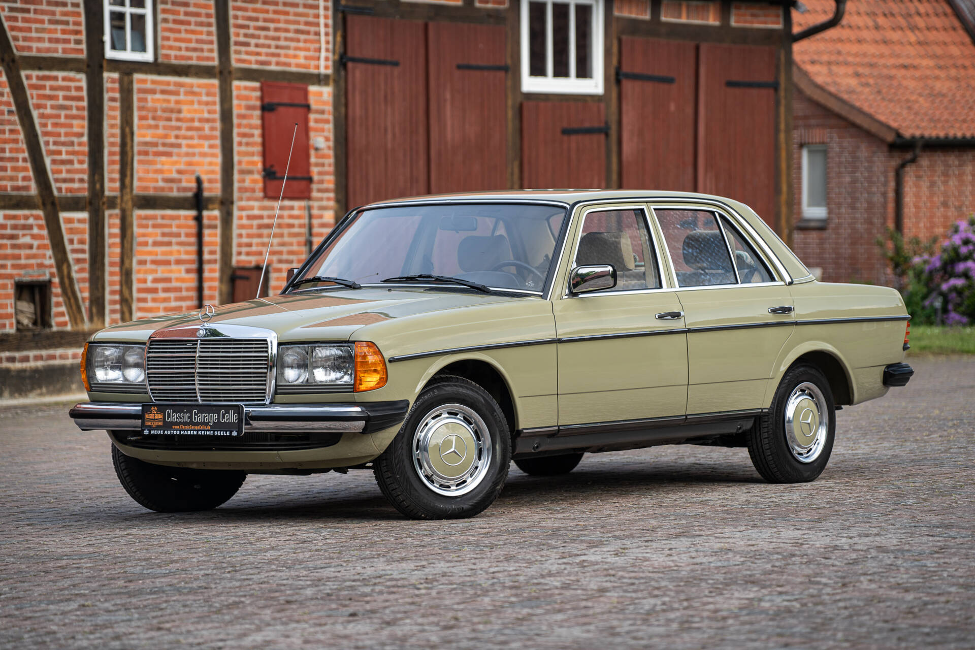 Mercedes-Benz 123 W 123 Classic Cars for Sale - Classic Trader