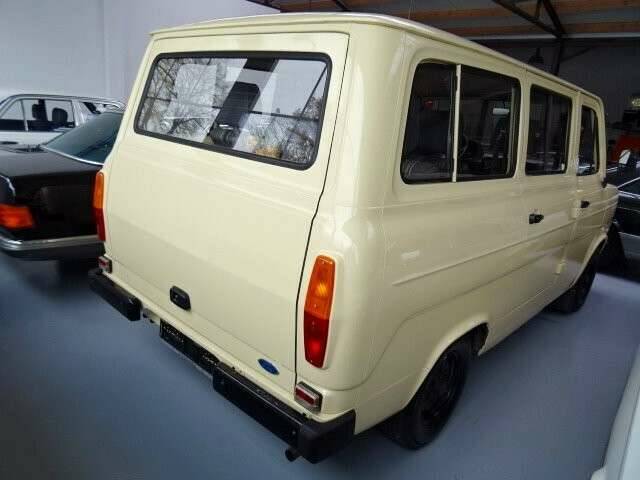 For Sale: Ford Transit (1982) offered for £12,391