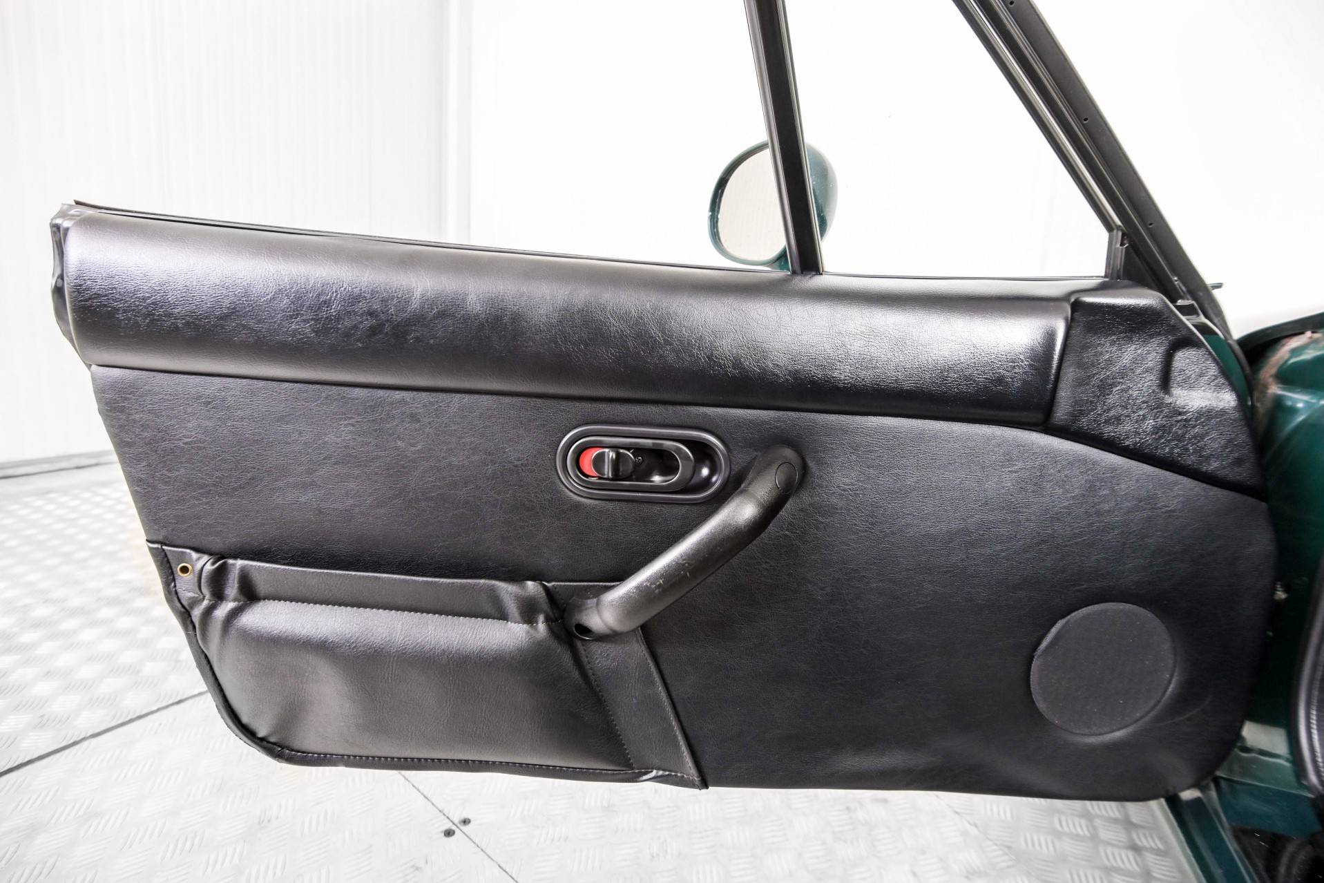 For Sale: Mazda MX-5 1.6 (1995) offered for GBP 7,764