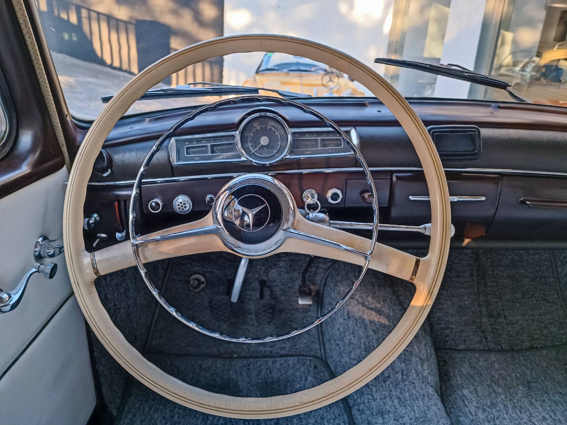 En Venta: Mercedes-Benz 180 DC (1962) ofrecido por 15.500 EUR