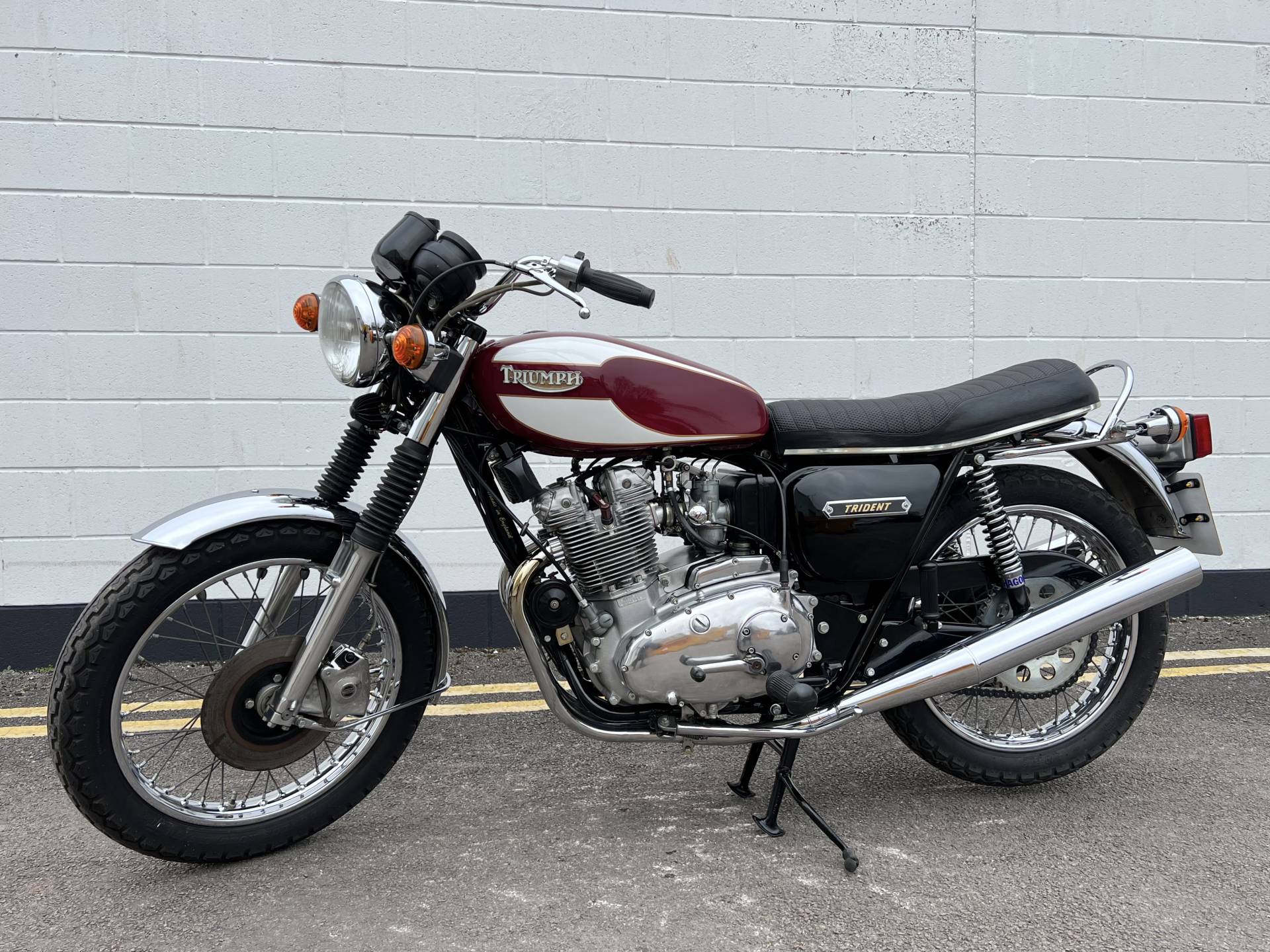 Triumph T 160 Trident (1975) für EUR 14.726 kaufen