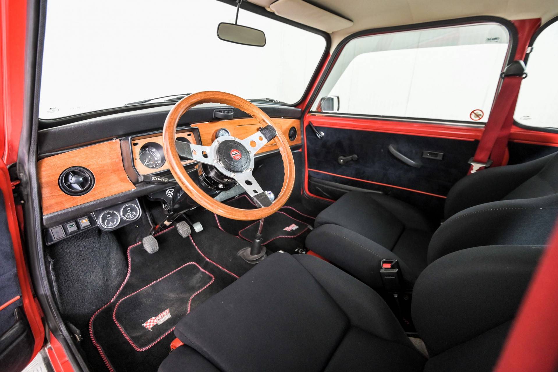 For Sale: Innocenti Mini Cooper 1300 (1988) offered for GBP 12,466