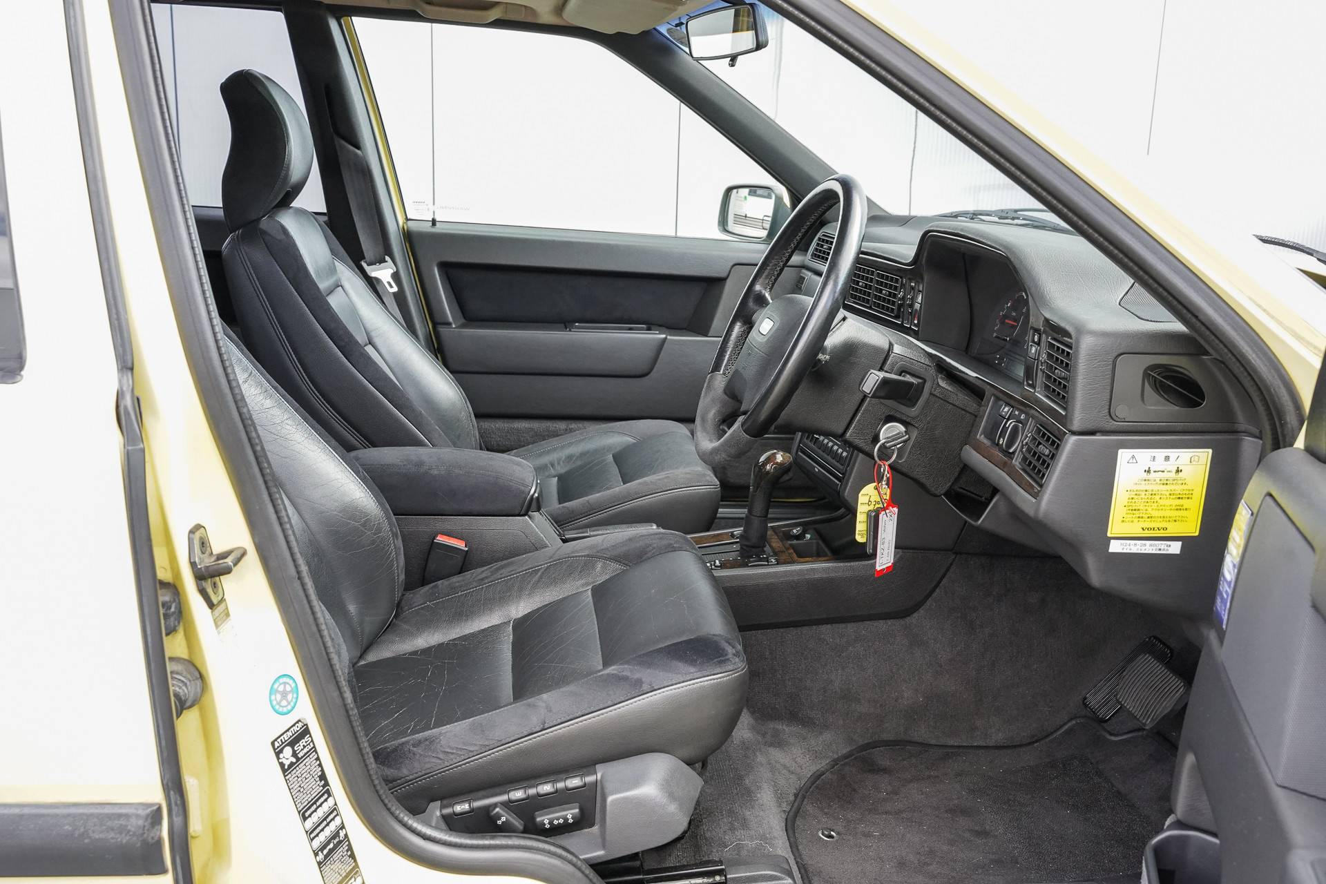 For Sale: Volvo 850 T-5R (1995) offered for GBP 19,528