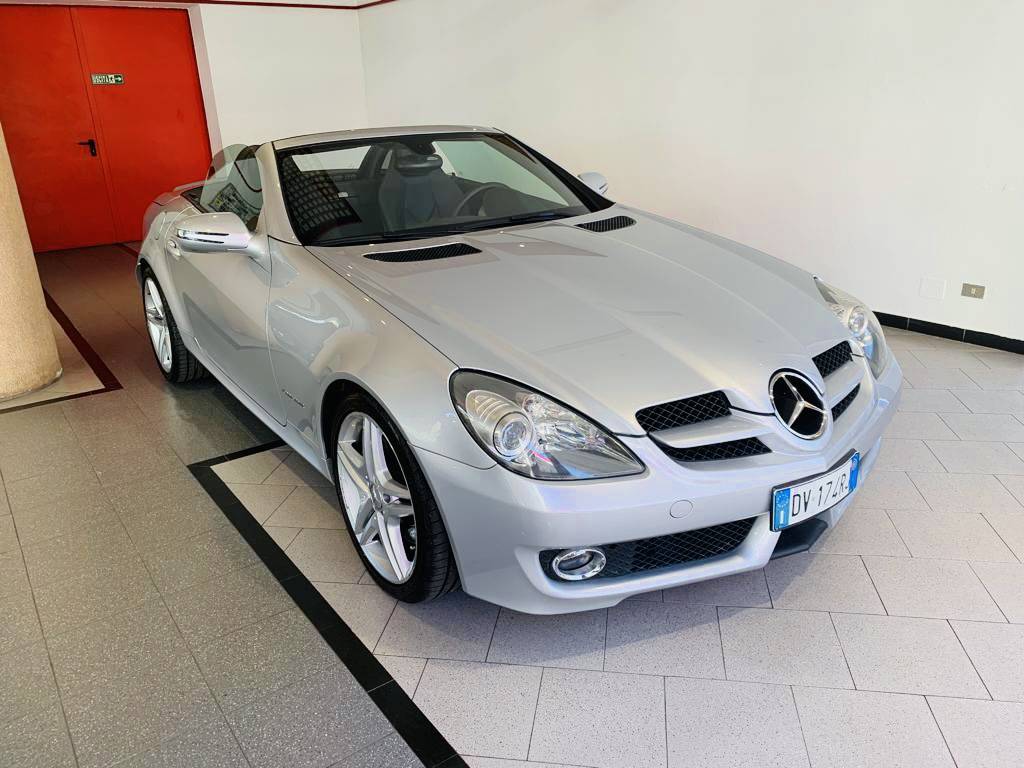 For Sale: Mercedes-Benz SLK 200 Kompressor (2009) offered for £13,733