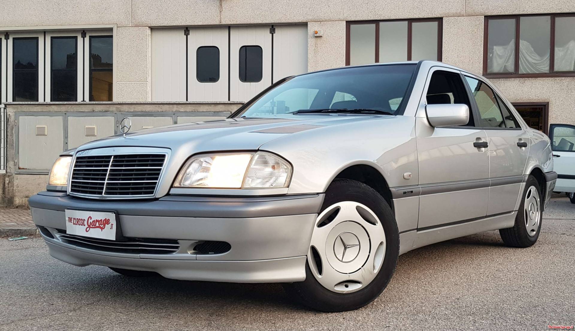 Mercedes-Benz C 200 Kompressor (1998) in vendita a 5.500 EUR