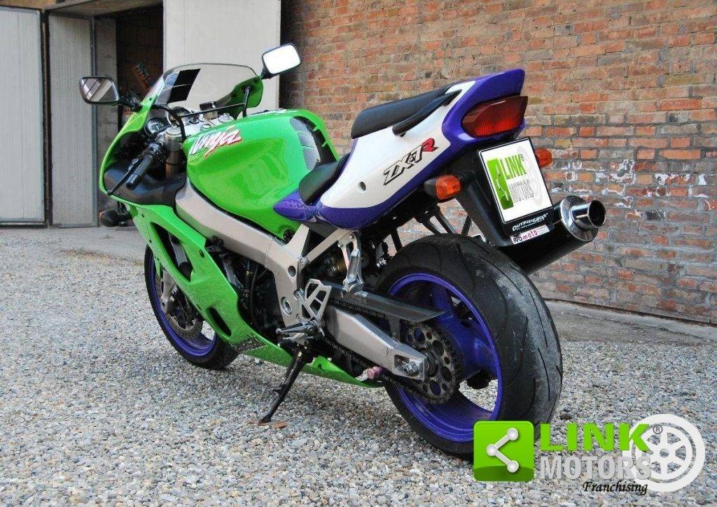 En venta: Kawasaki Ninja 750 ZX-7R (1996) offered for 7500