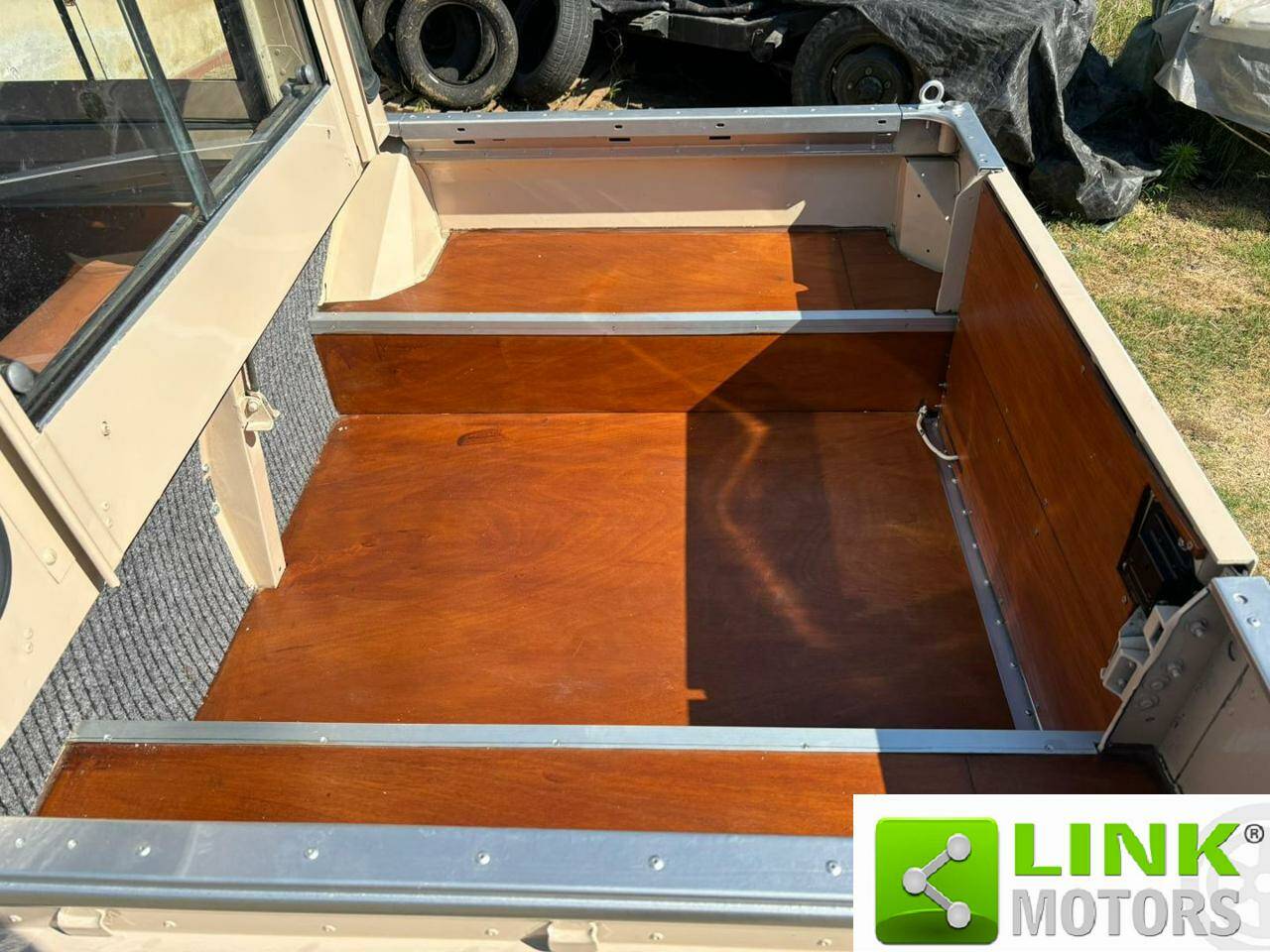 For Sale: Land Rover 88 (1978) offered for £26,550