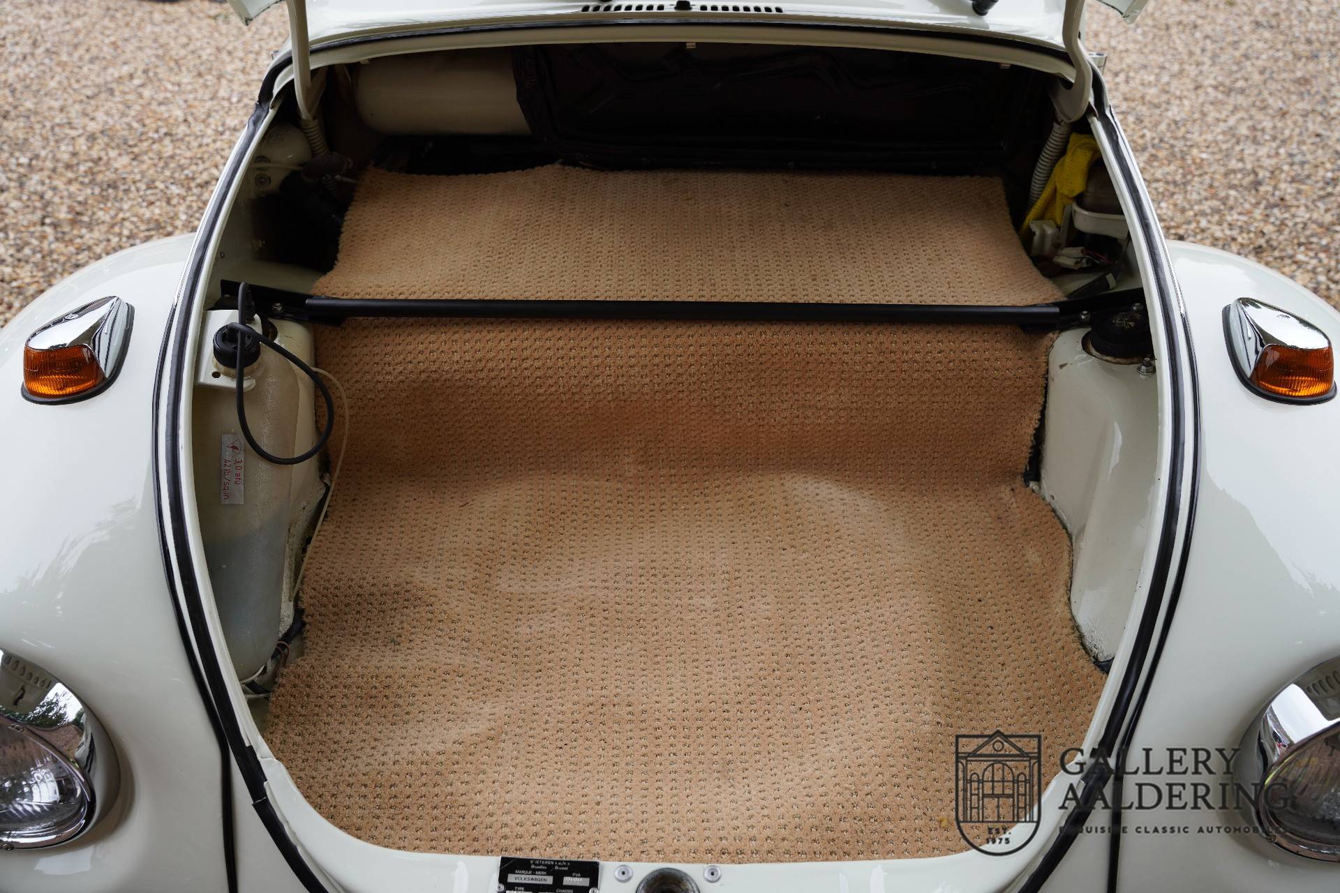 For Sale: Volkswagen Beetle 1303 LS (1973) offered for GBP 29,777