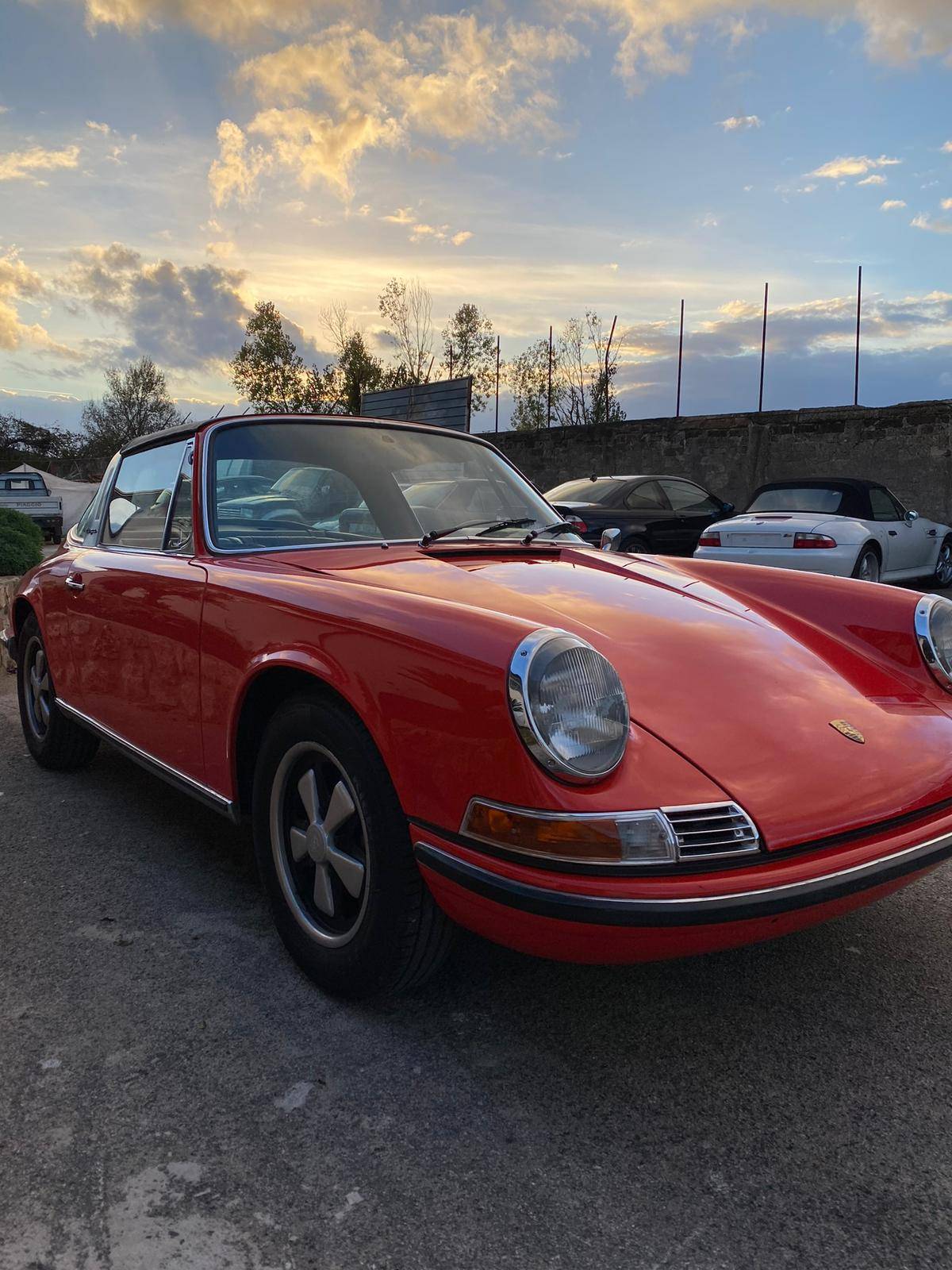 For Sale: Porsche 911 2.2 S (1969) offered for GBP 120,012
