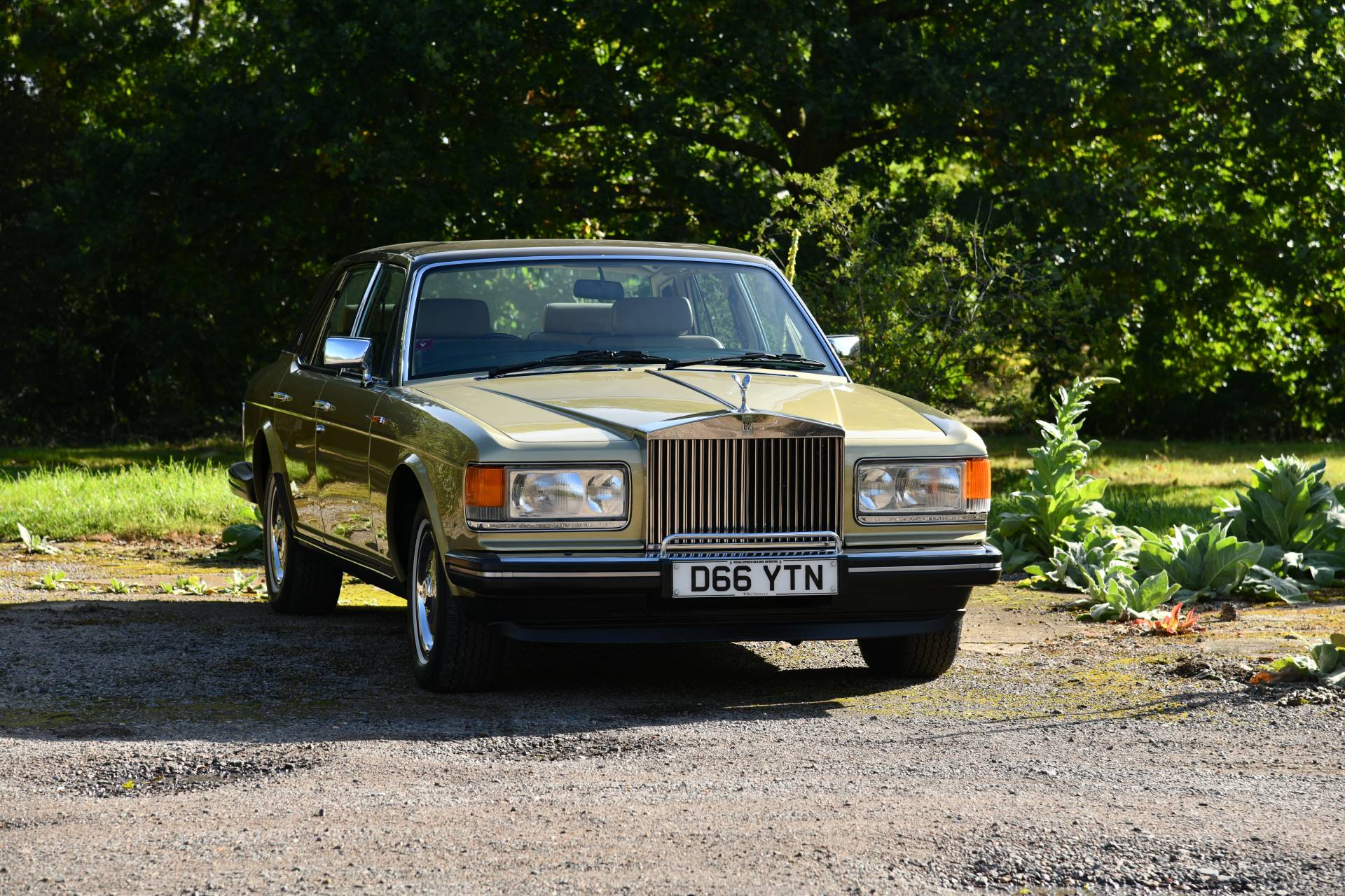 For Sale: Rolls-Royce Silver Spirit (1986) offered for GBP 17,500