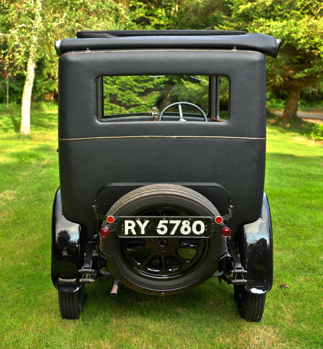 En Venta: Standard Nine (1927) ofrecido por 22.212 EUR