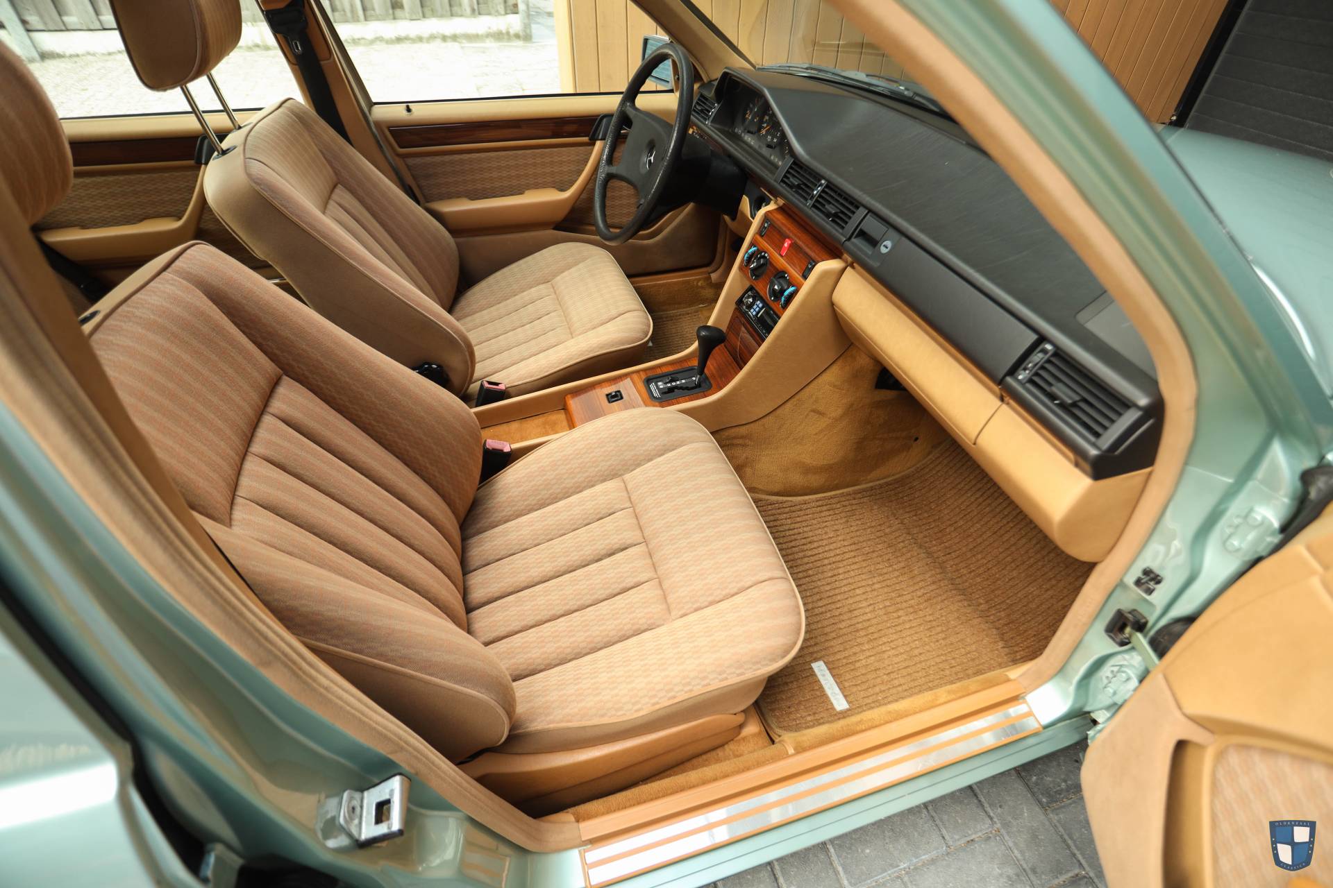 Mercedes-Benz 260 E (1991) in vendita a 10.950