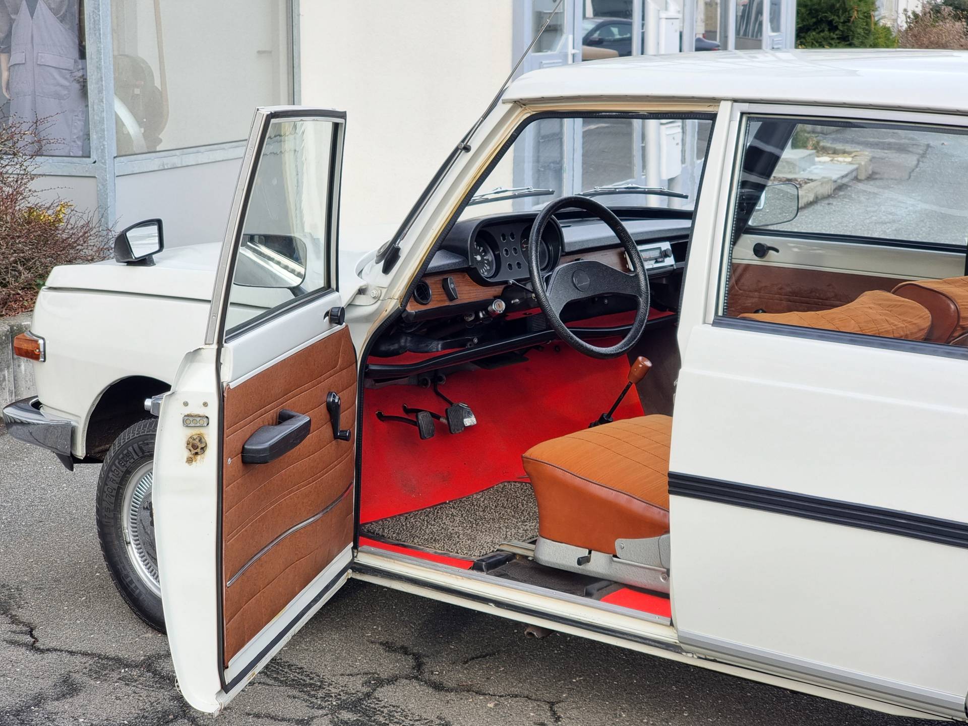 For Sale: Wartburg 353 W (1980) offered for €9,490
