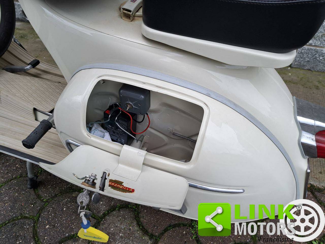 En venta: Piaggio Vespa 150 GL (1963) offered for 7800