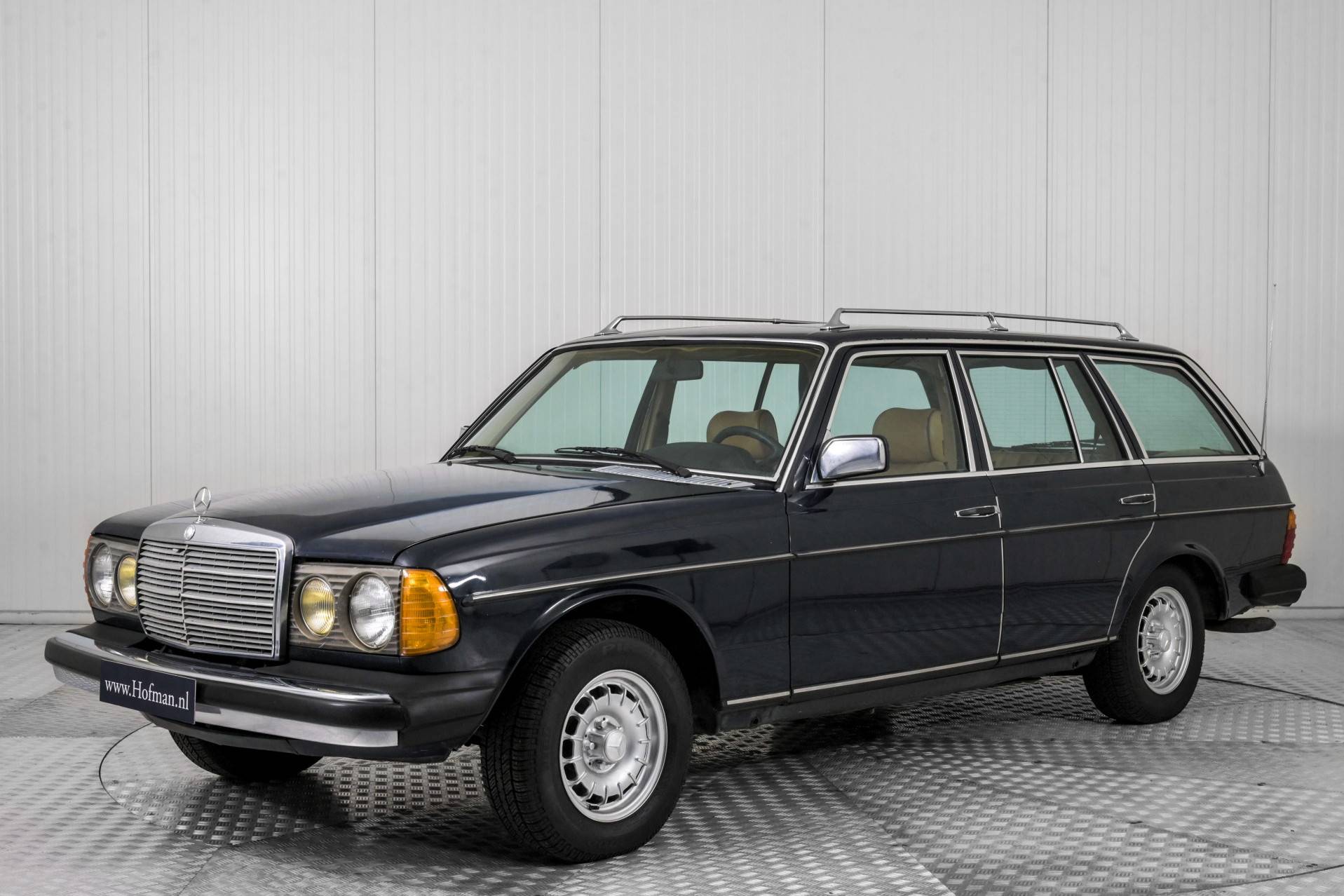 For Sale: Mercedes-Benz 300 D Turbodiesel (1982) offered for GBP 13,215